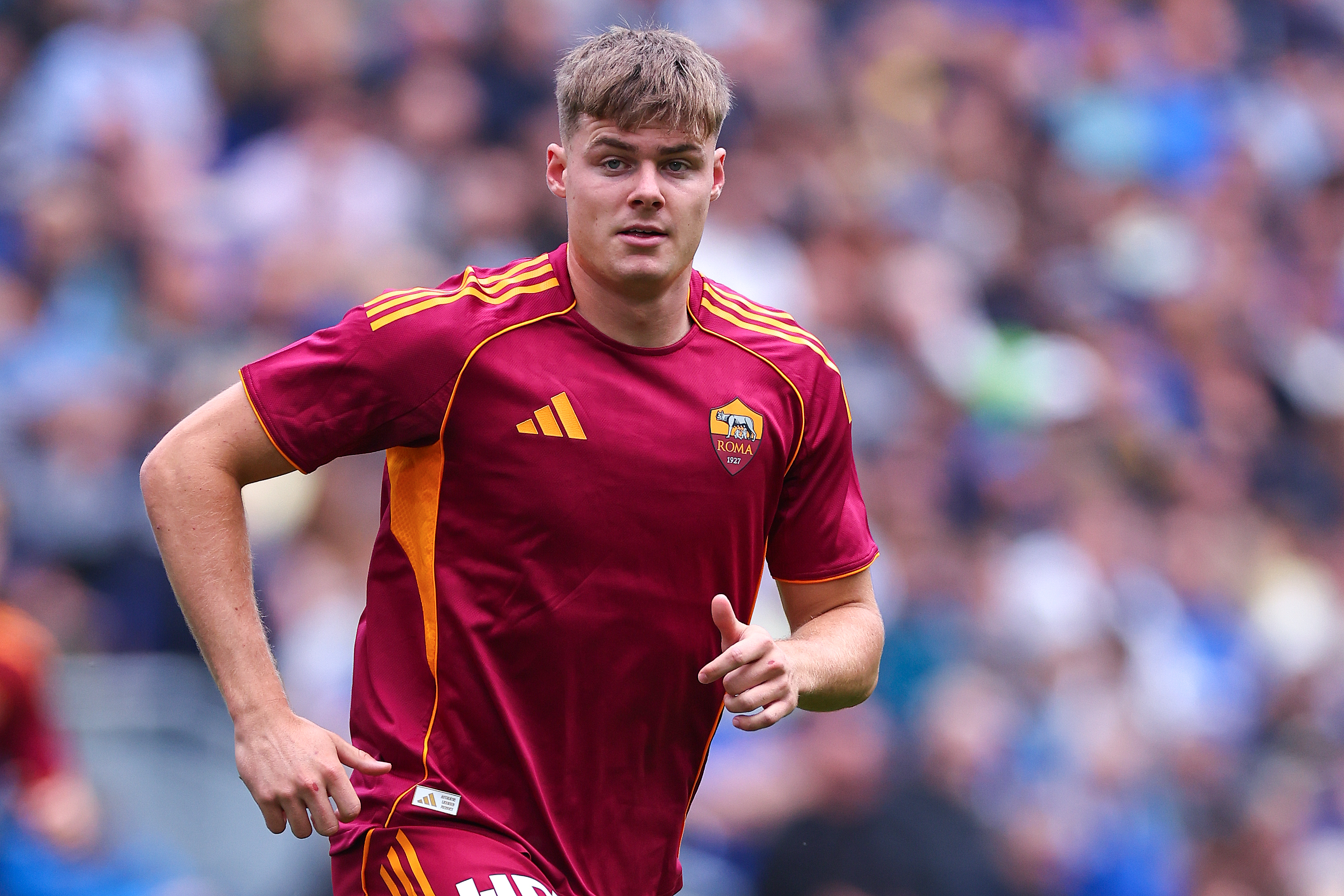 Can Roma move rejuvenate Ireland's Evan Ferguson? | DAZN News GB