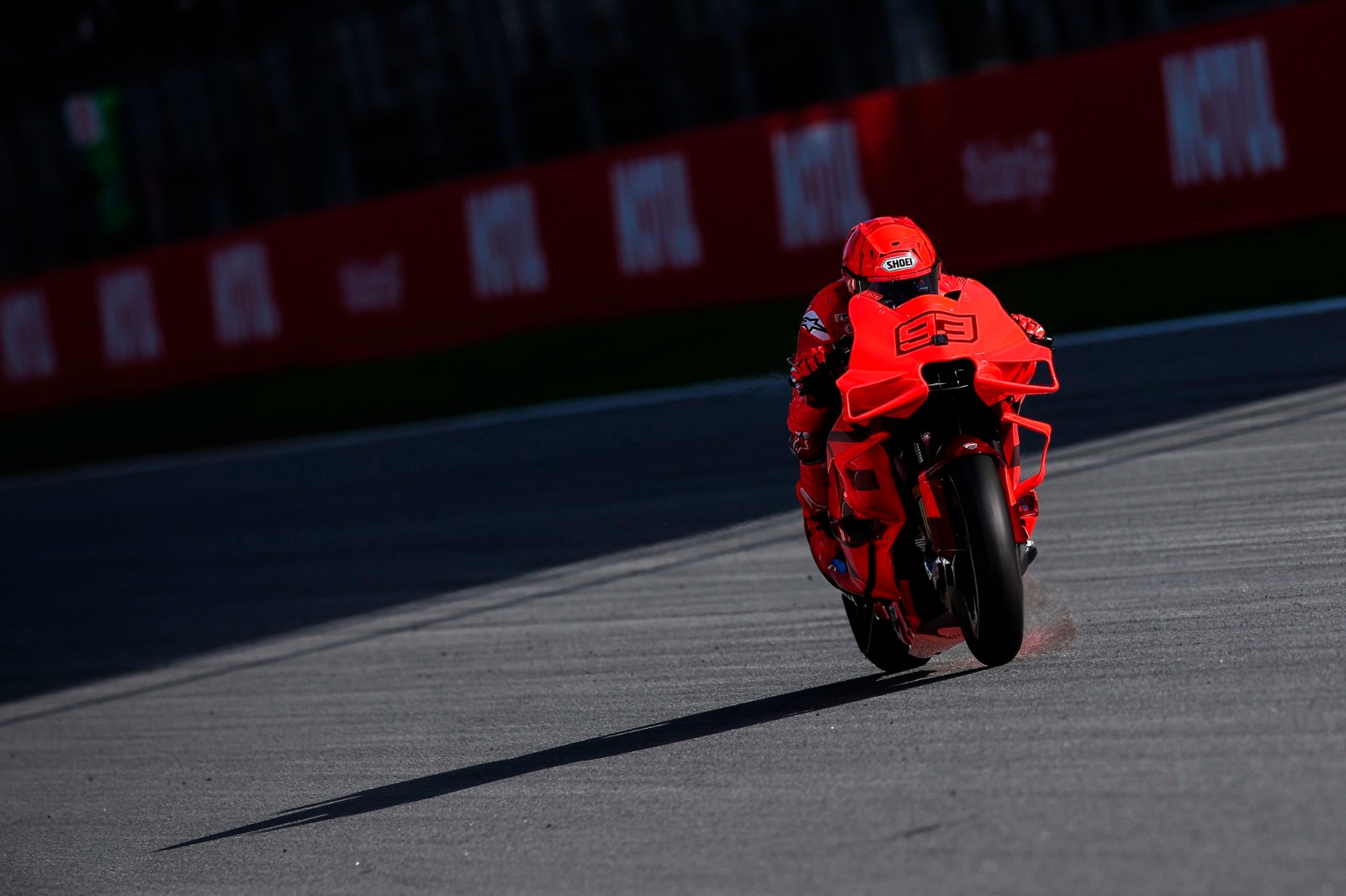 Test de MotoGP 2025 en Barcelona: Marc Márquez debuta con la Ducati ...