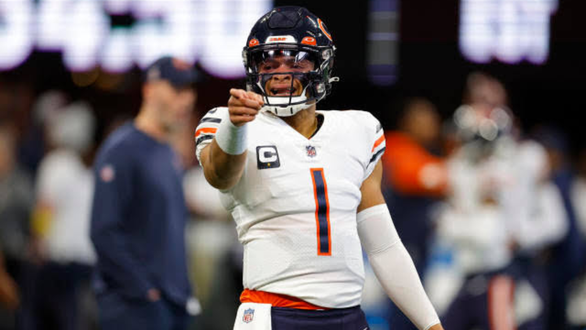 Justin Fields, del cielo al infierno: ¡Los Bears se dejan remontar 21 ...