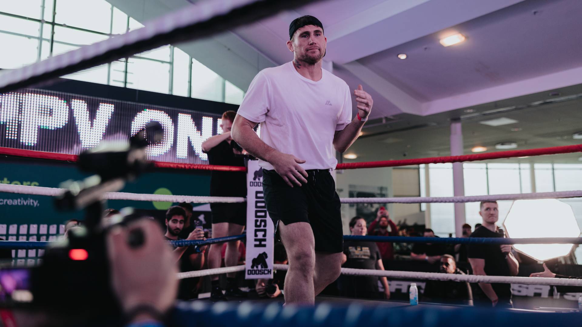 Darren Till vs Luke Rockhold Keys to Victory: Breaking down tactics of ...