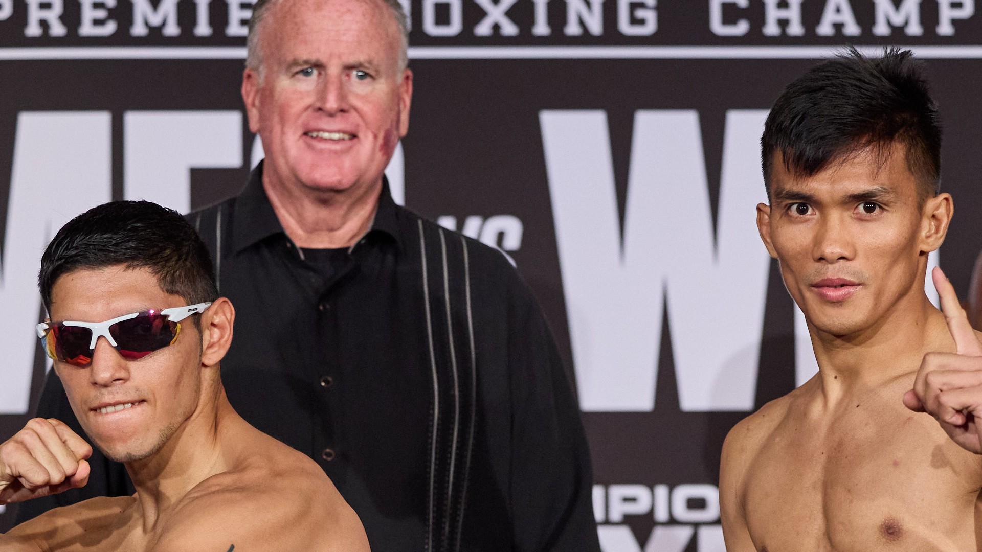 The exact moment Fernando Martinez busted up Jade Bornea's ear en route ...