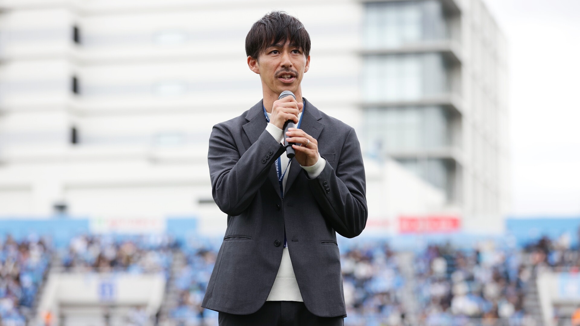 J2山口が佐藤謙介氏の強化部長就任を発表「一丸となって残留に向けて…」 昨季限りで現役引退、今季はスカウト兼アシスタントコーチを担当 ｜ Jリーグ | DAZN News JP