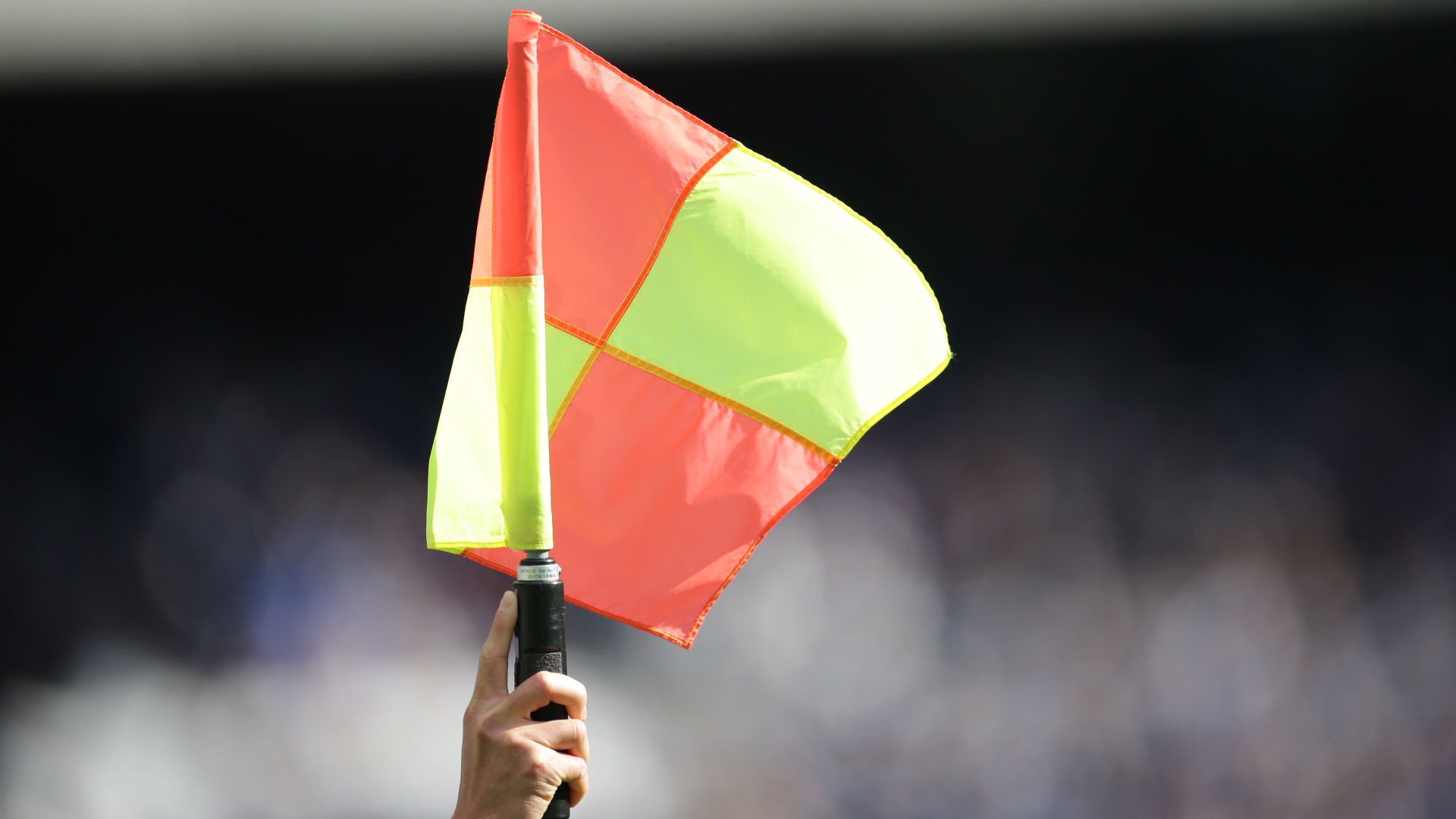 ジャッジリプレイでオフサイド、DOGSOの事象を徹底解説| Jリーグ | DAZN News JP