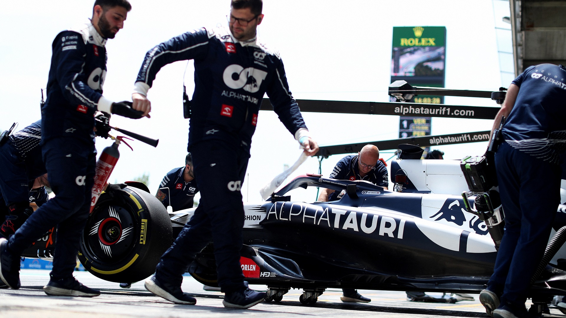 スペインGPのFP1は各チームアップデートのデータ収集がメインもレッドブル1－2！デ・フリース4番手、角田裕毅14番手｜F1 | DAZN News JP