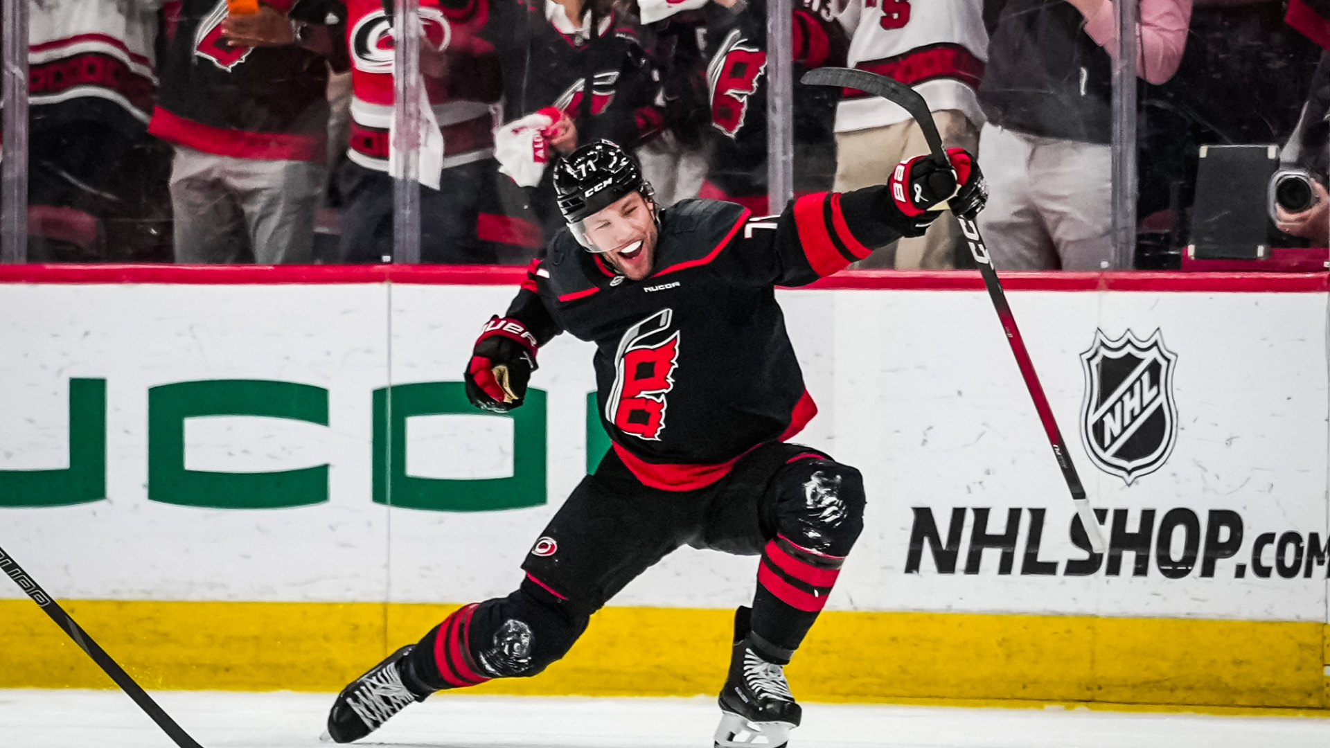 MVP, Wandervogel - und endlich NHL-Champion: Taylor Hall nach 16 Jahren ...