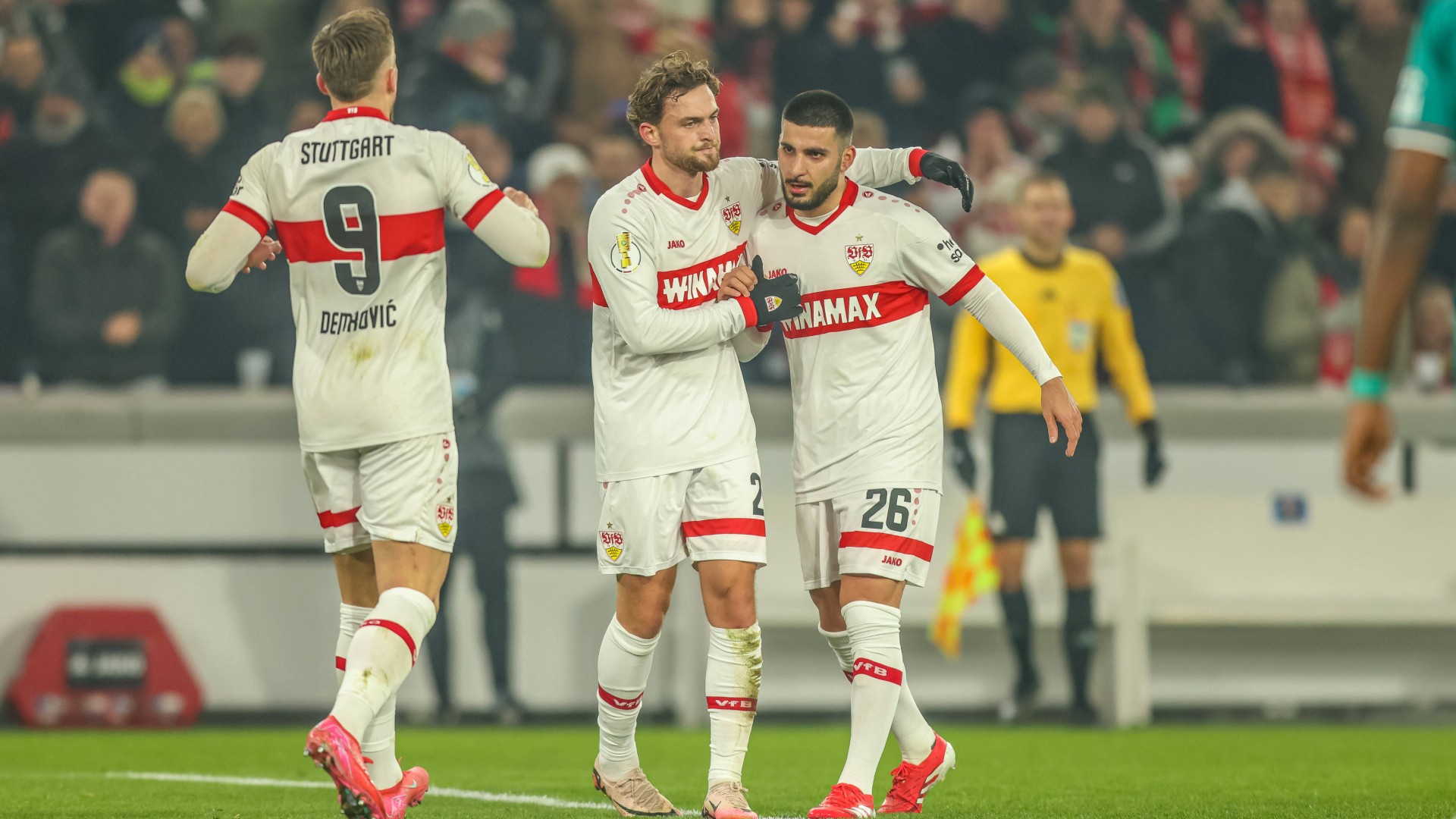 Wer zeigt / überträgt Hoffenheim vs. VfB Stuttgart im TV und LIVE-STREAM? | DAZN News AT