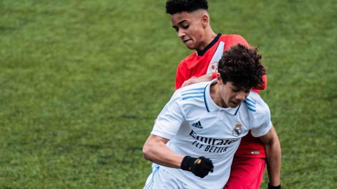 ¿Quién es Enzo Alves y cómo juega? El hijo de Marcelo que ha sido ...