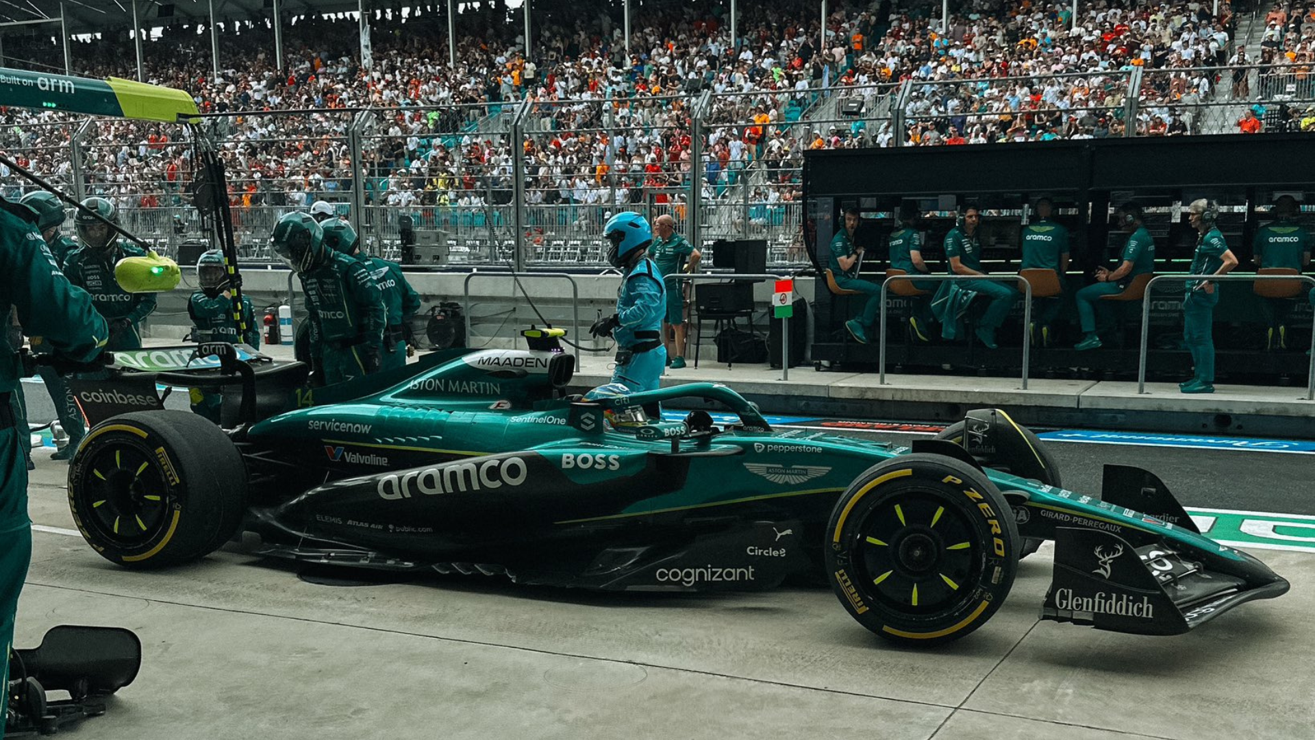 Adrian Newey diseña el Aston Martin de Fernando Alonso para el Mundial ...