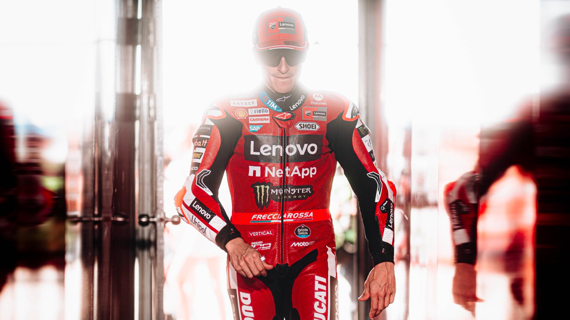 Marc Márquez hace los deberes y corrige su postura encima de la moto en ...