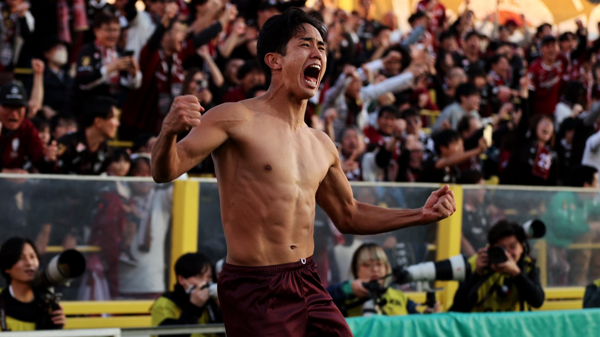 11、12月度の『明治安田Jリーグ KONAMI月間MVP』が発表！J1は連覇に貢献した神戸の武藤嘉紀が受賞「勝負強さを遺憾なく発揮した」｜Jリーグ | DAZN News JP