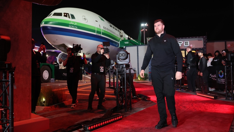 Johnny Fisher reveals the 'only pressure' he feels ahead of David Allen ...