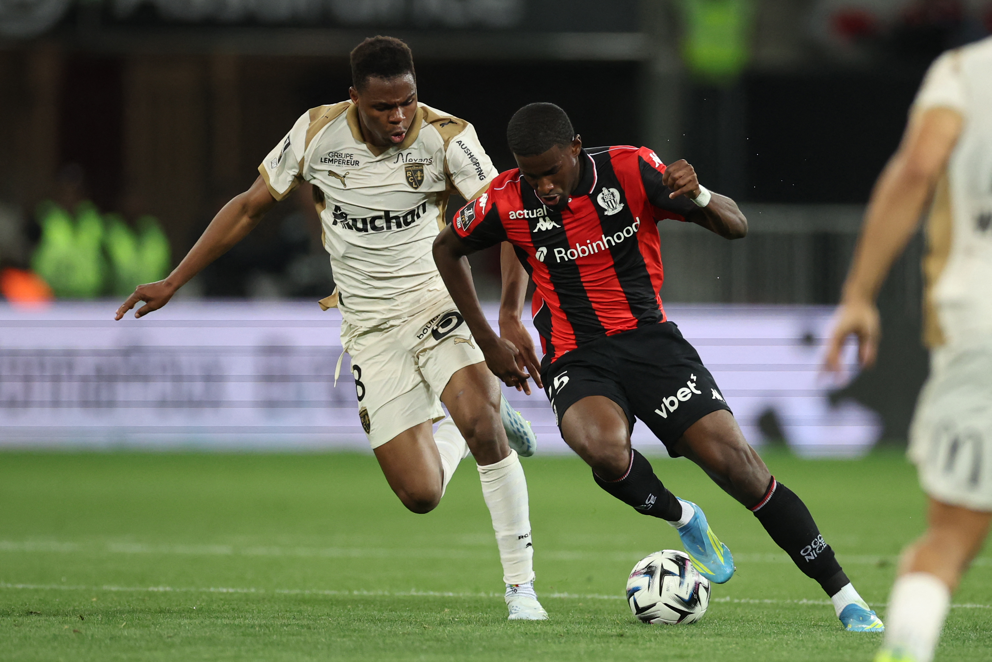 Comment regarder RC Lens - OGC Nice ? Date, heure, streaming et comment ...