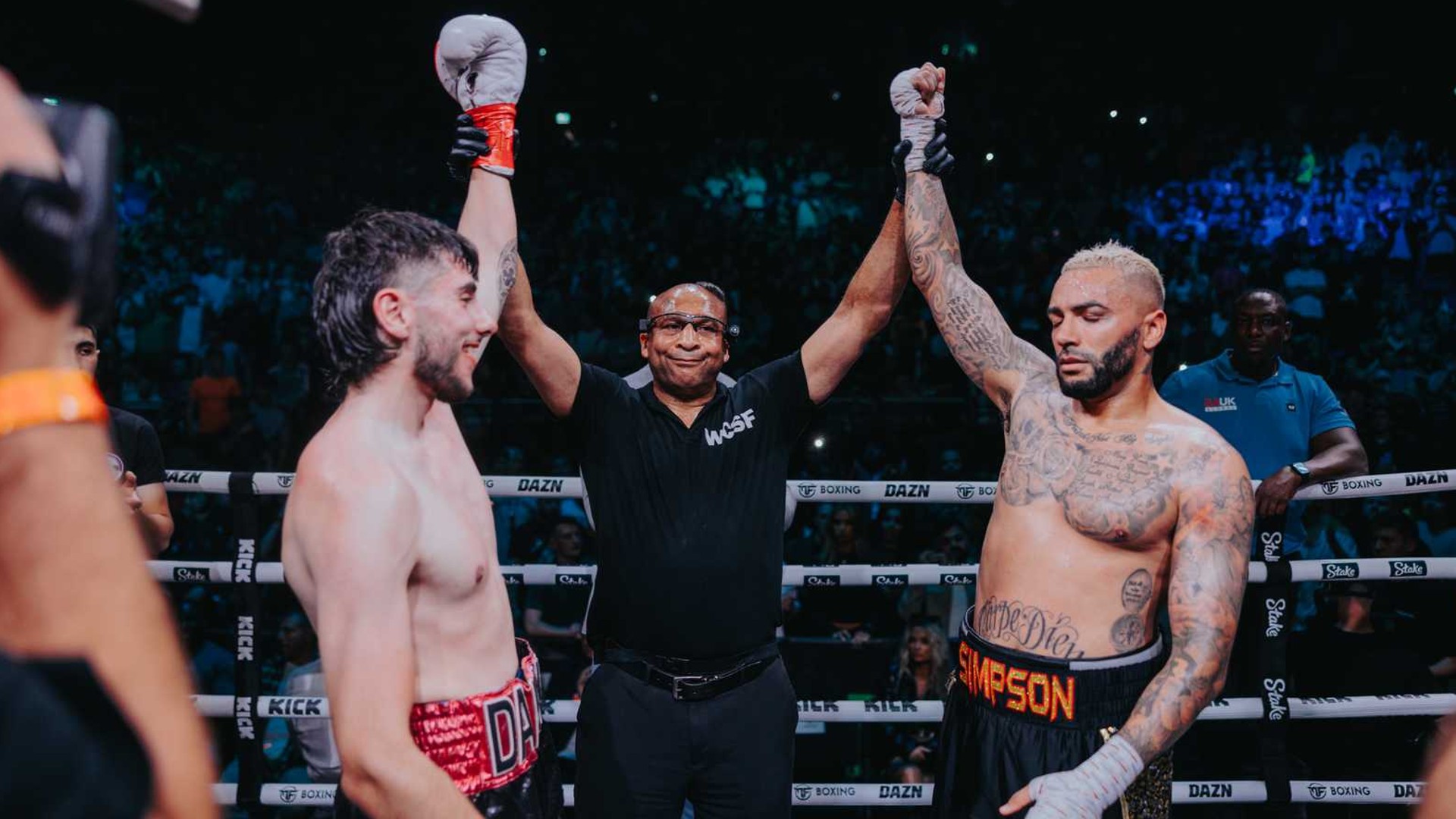 Danny Aarons and Danny Simpson fight to a draw | DAZN News GB