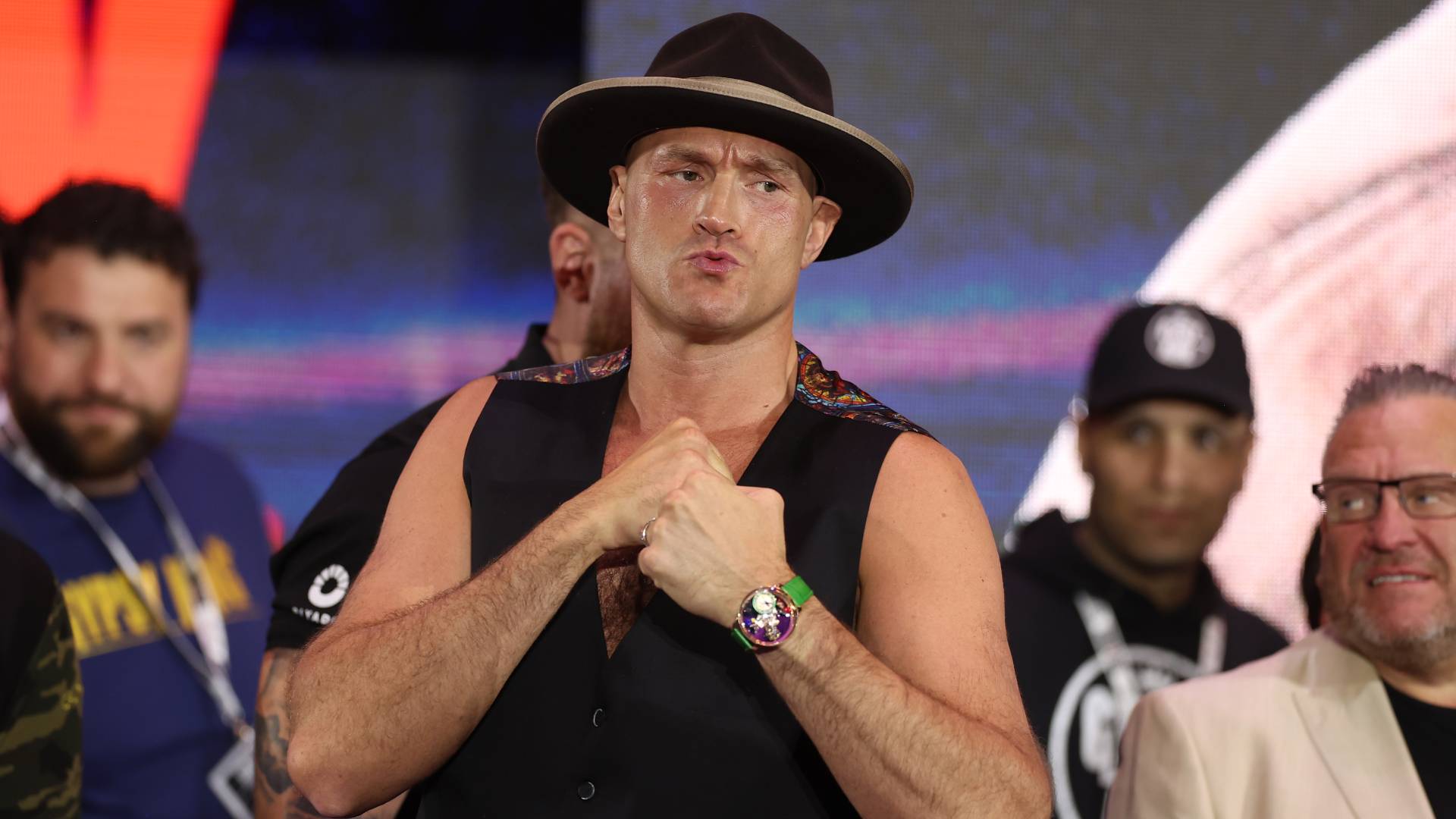 WWE Superstar calls out Tyson Fury to get revenge on the Brit boxer ...