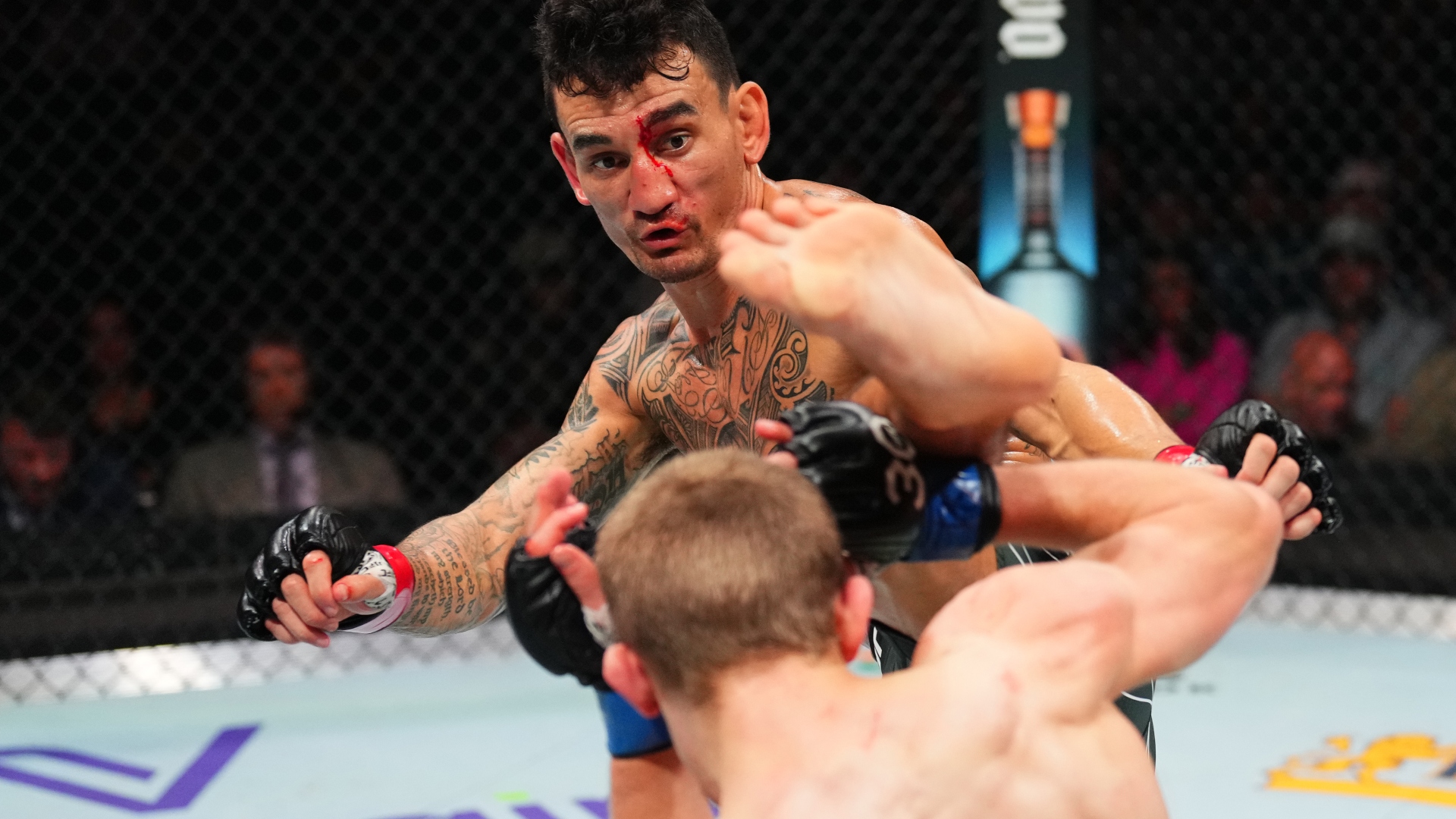 Q&R Exclusif : Arnold Allen envisage de monter en poids léger | DAZN ...