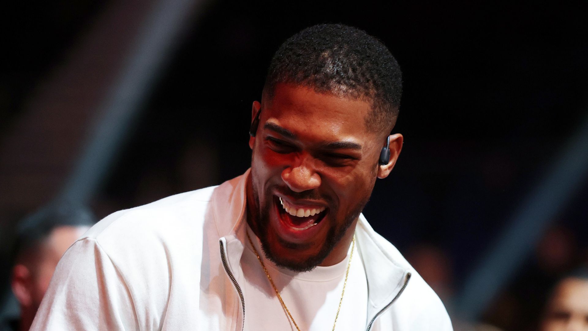 Anthony Joshua lance un appel à l'équipe d'Angleterre | DAZN News BE