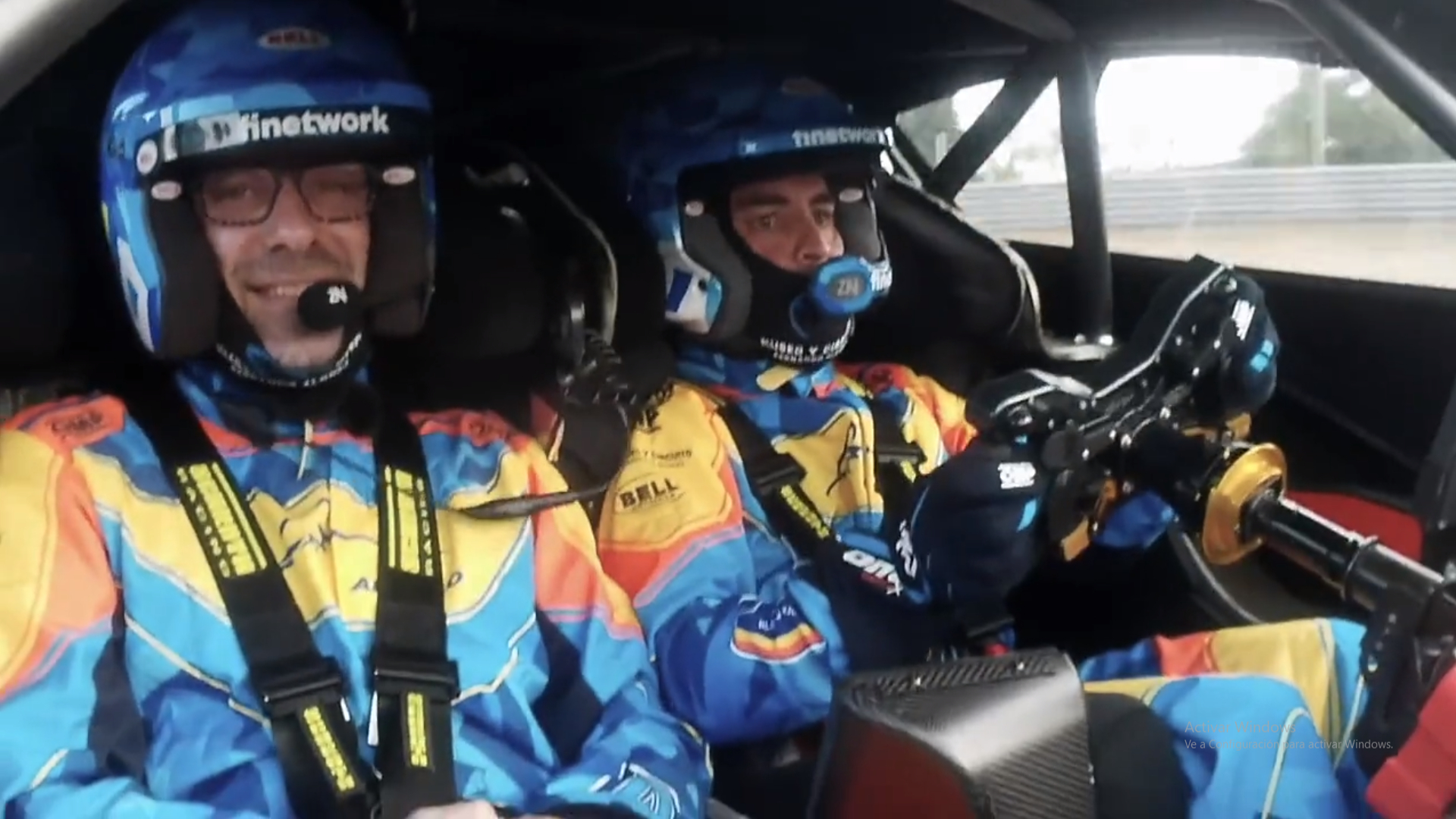 Fernando Alonso, Miguel Ángel Román y su momentazo viral cantando a más ...