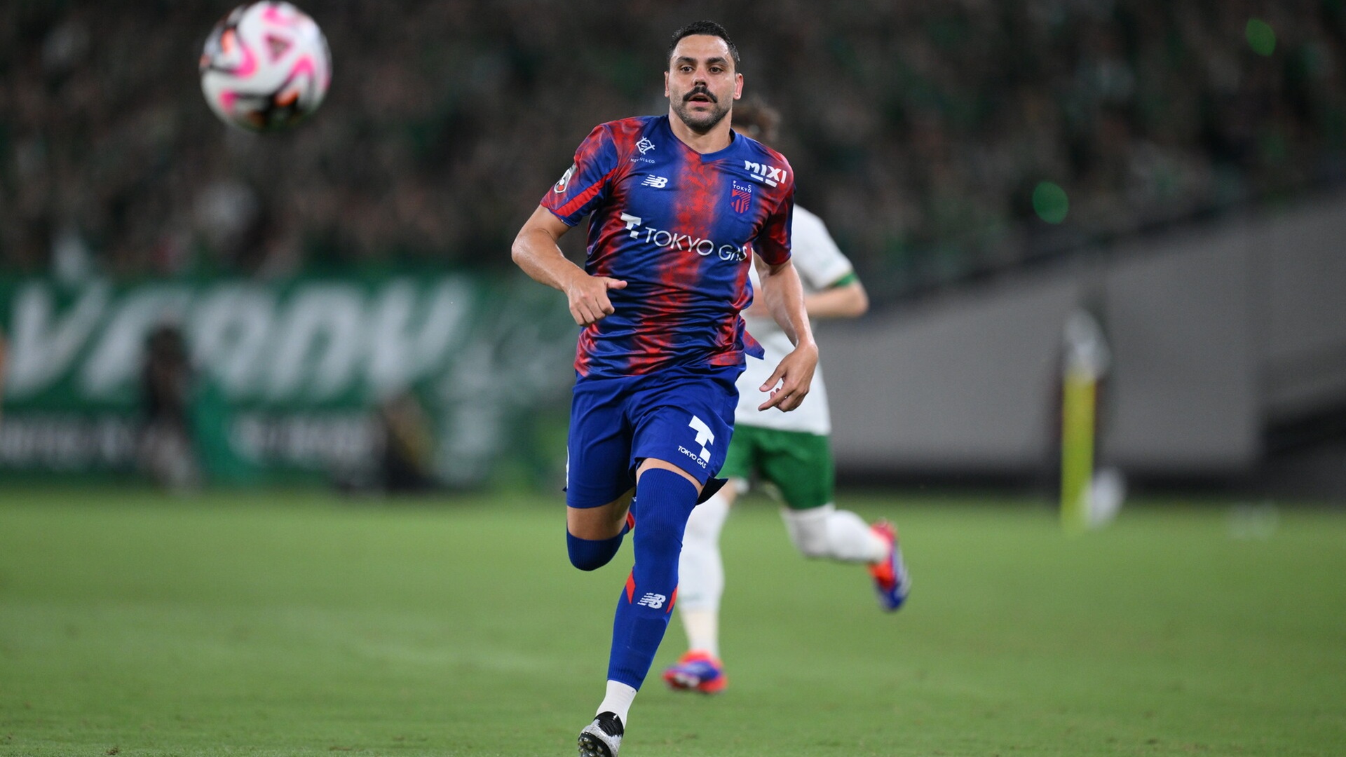 J1通算278試合91得点の名FWがやって来る！ 昨季現役引退→“FC東京アンバサダー”D・オリヴェイラ氏が来日、G大阪戦などに来場 ｜ Jリーグ | DAZN News JP