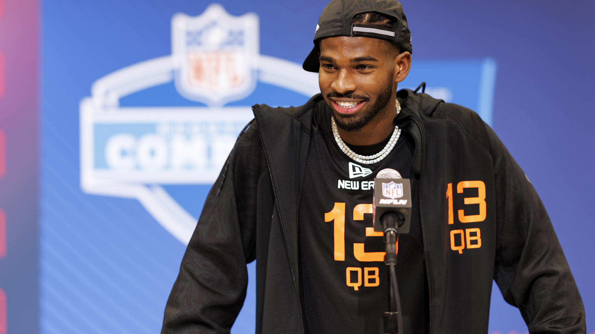 Teurer Telefonstreich gegen Sanders: Atlanta Falcons müssen hohe Strafe ...