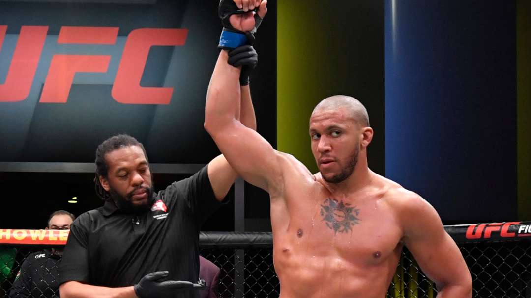 UFC auf DAZN live im TV und LIVE-STREAM sehen: Alle Informationen zur ...