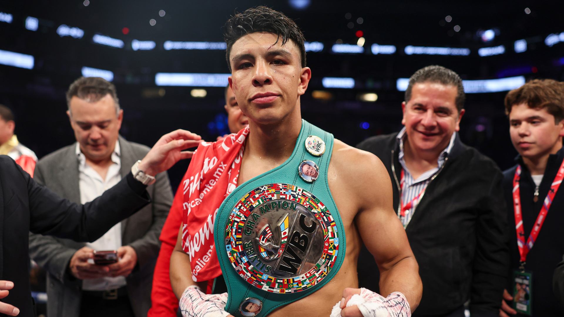 ¿A qué hora salen al ring Jaime Munguía vs Bruno Surace? Horario de las ...