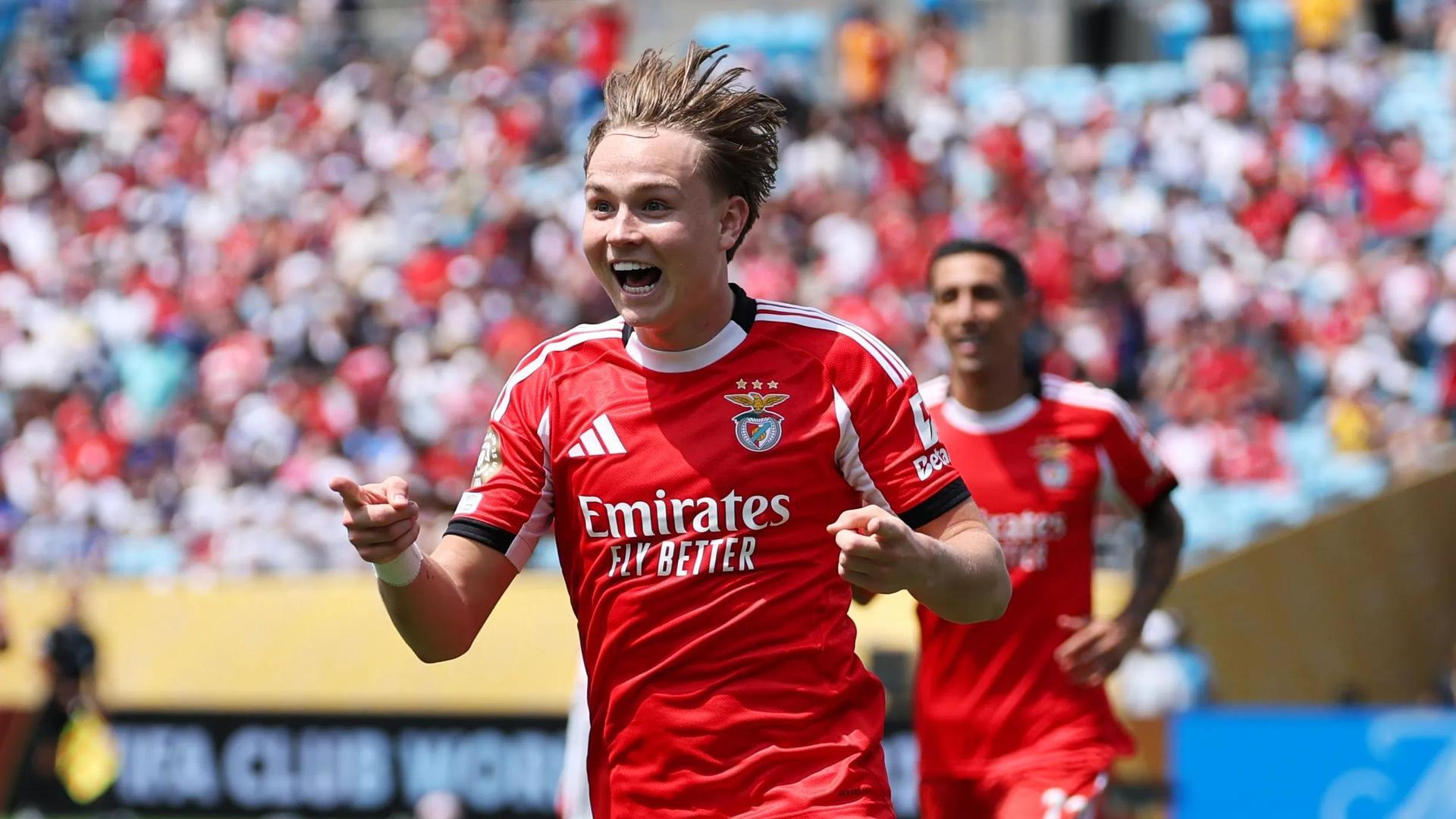 North Carolina, come on and raise up! Benfica steal top spot in Group C ...