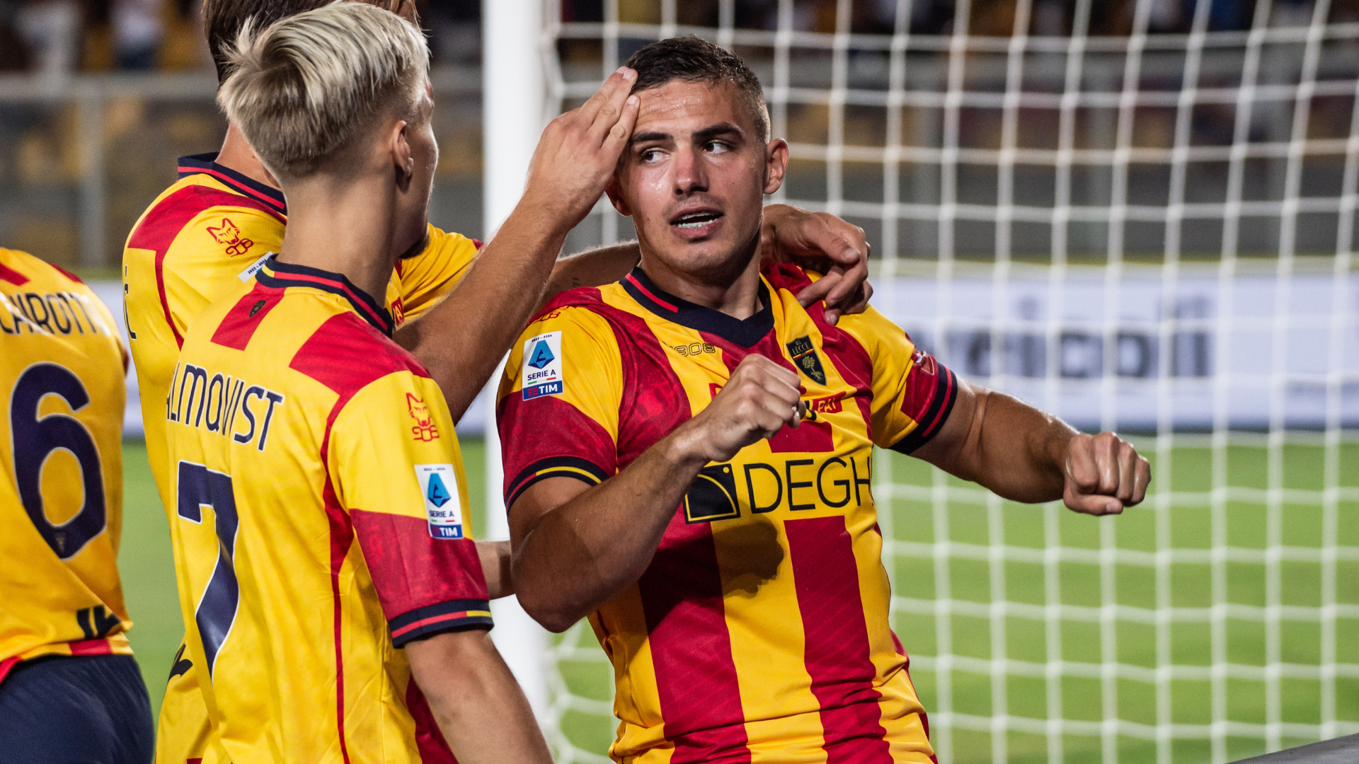 Chi è Nikola Krstovic, il nuovo attaccante del Lecce che ha sorpreso ...