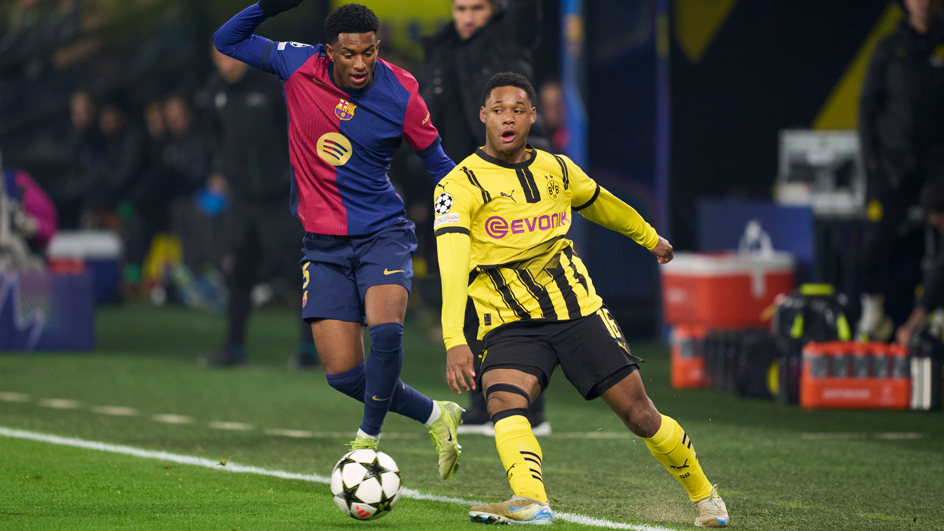 Livestream: So seht Ihr Borussia Dortmund gegen Barcelona | DAZN News DE