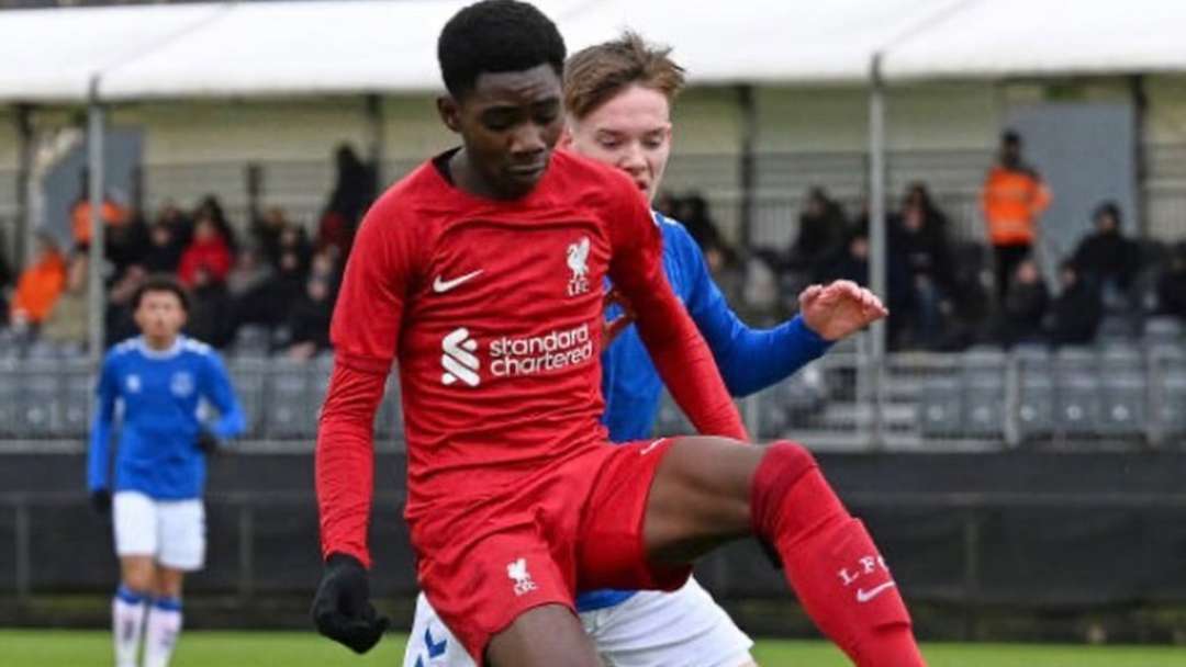 ¿Quién es Elijah Gift y cómo juega? La perla vasca del Liverpool que ha ...