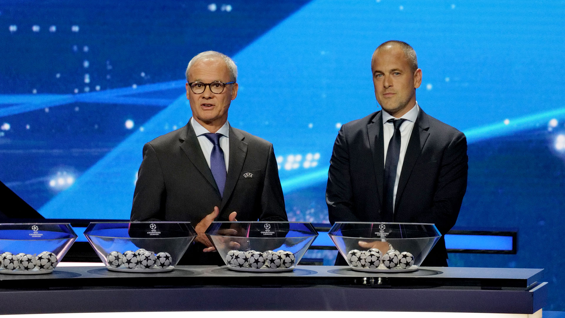 Champions League: Wer zeigt / überträgt die Auslosung der Playoffs heute im TV und LIVE-STREAM ...