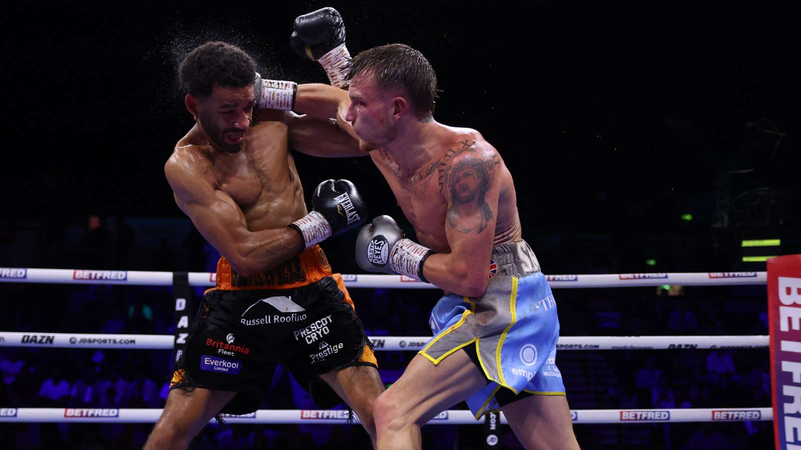 Watch Dalton Smith's huge knockout win over Sam Maxwell | DAZN News US