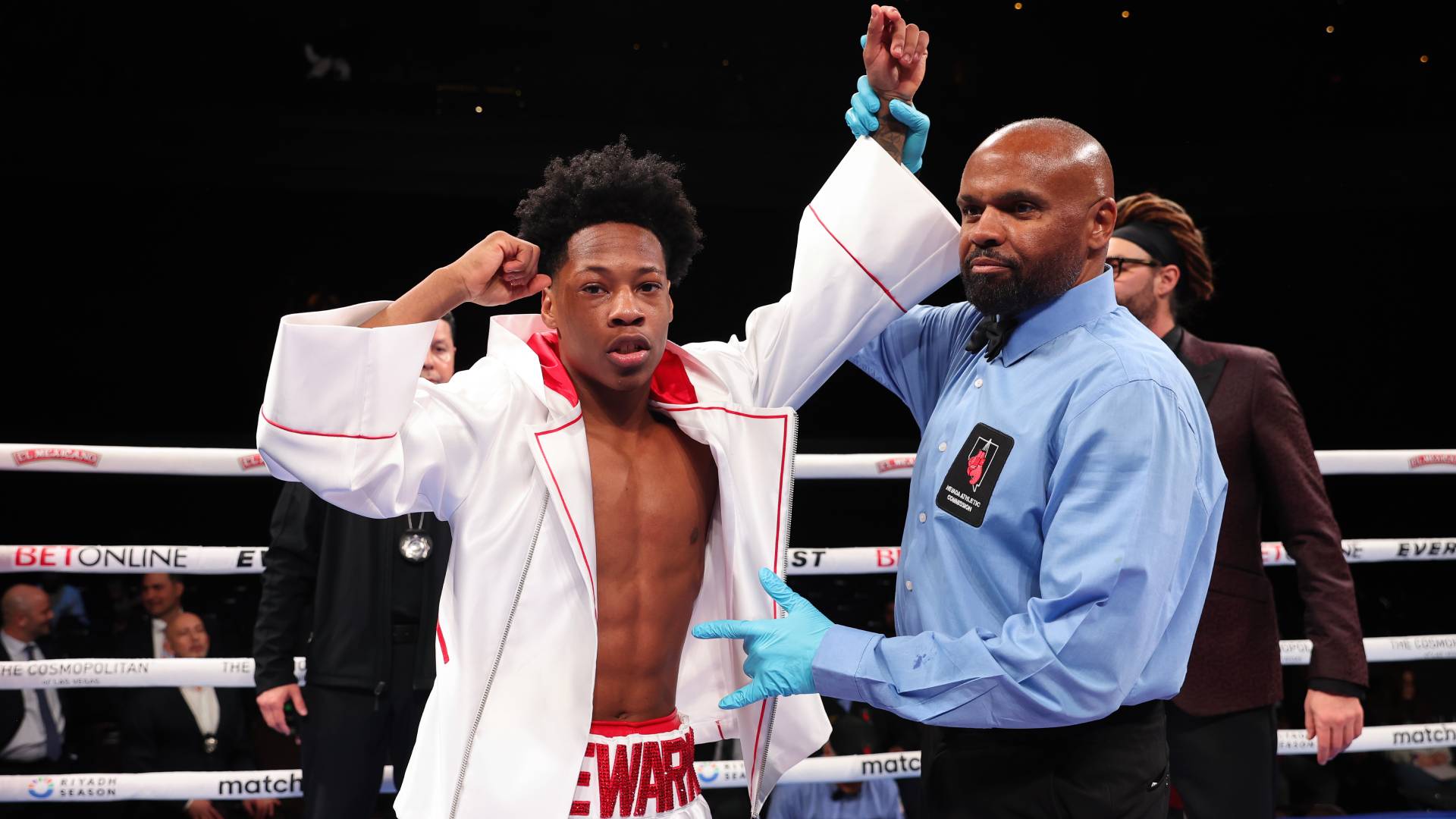 Cousin of world champion produces first round knockout in Las Vegas ...