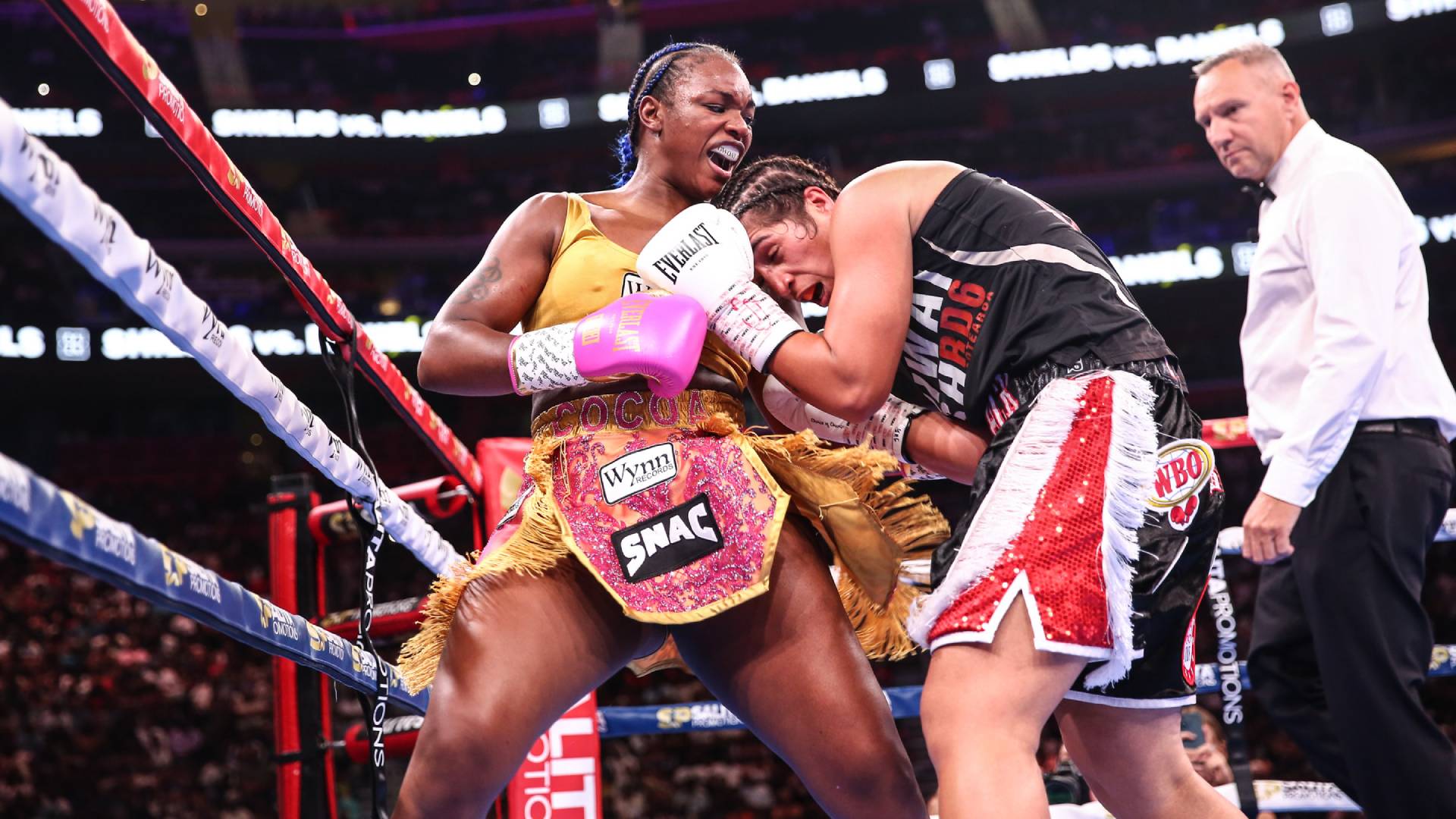Claressa Shields vs. Franchon Crews-Dezurn undisputed heavyweight title ...