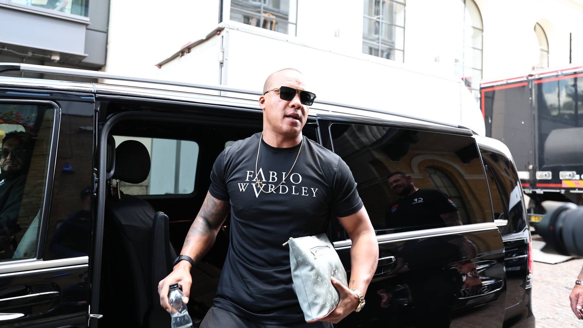 I started boxing just 10 years ago and now I’m one fight away from a world title shot | DAZN News US