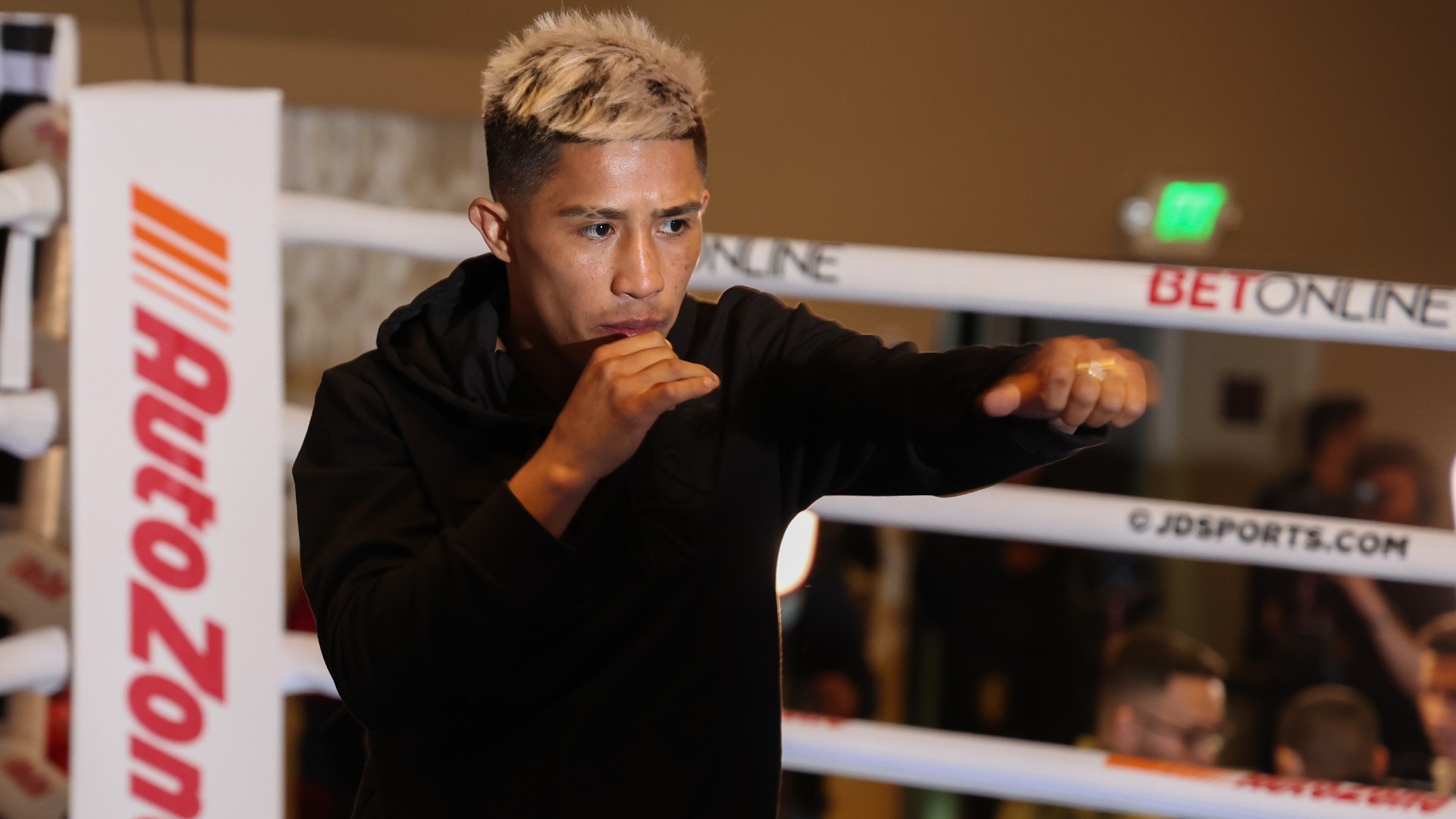 What time is the Julio Cesar Martinez vs. Angel Cordova fight tonight ...