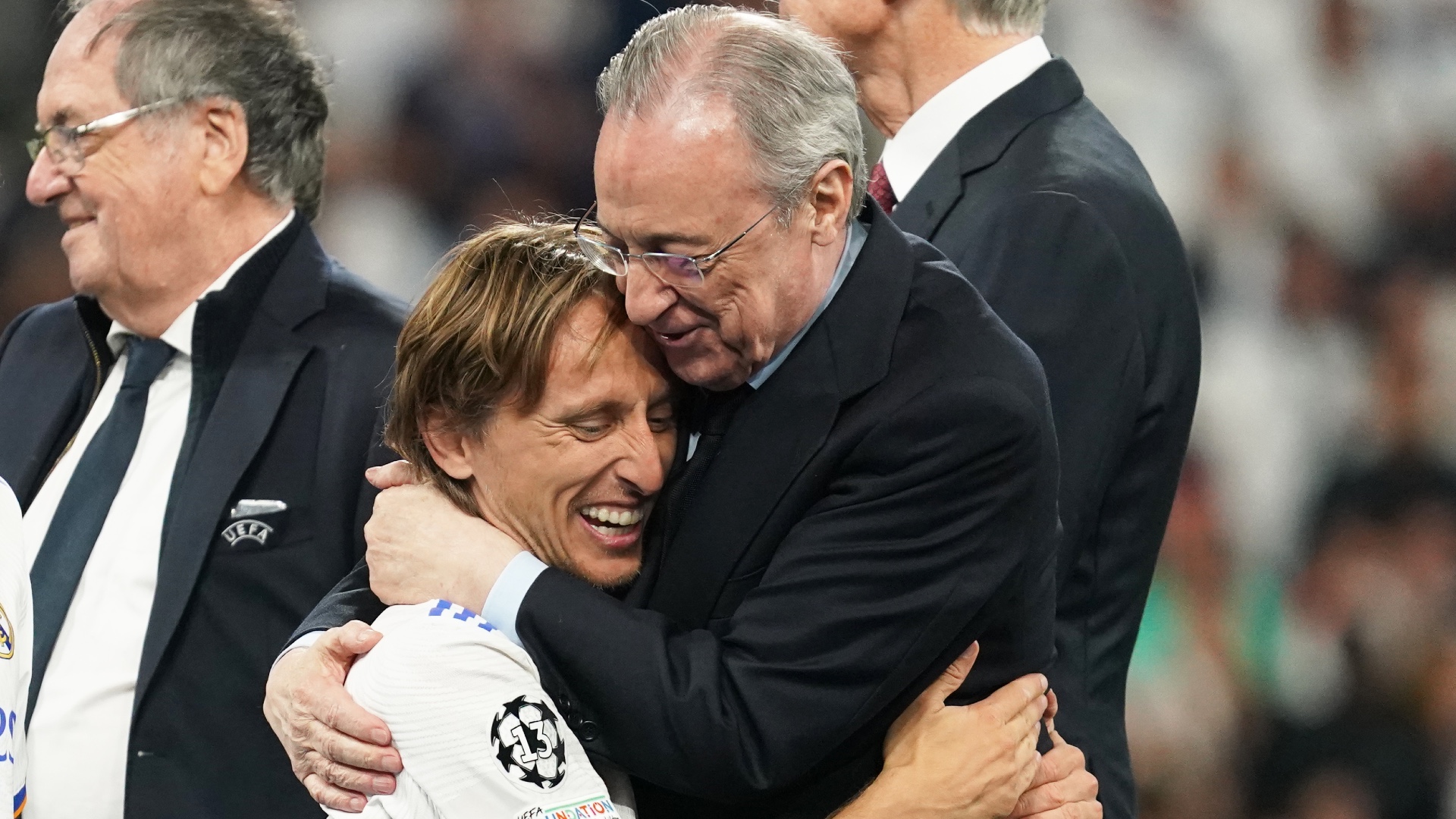 Luka Modric anuncia su salida del Real Madrid con una emotiva carta de despedida: "Me voy con el ...