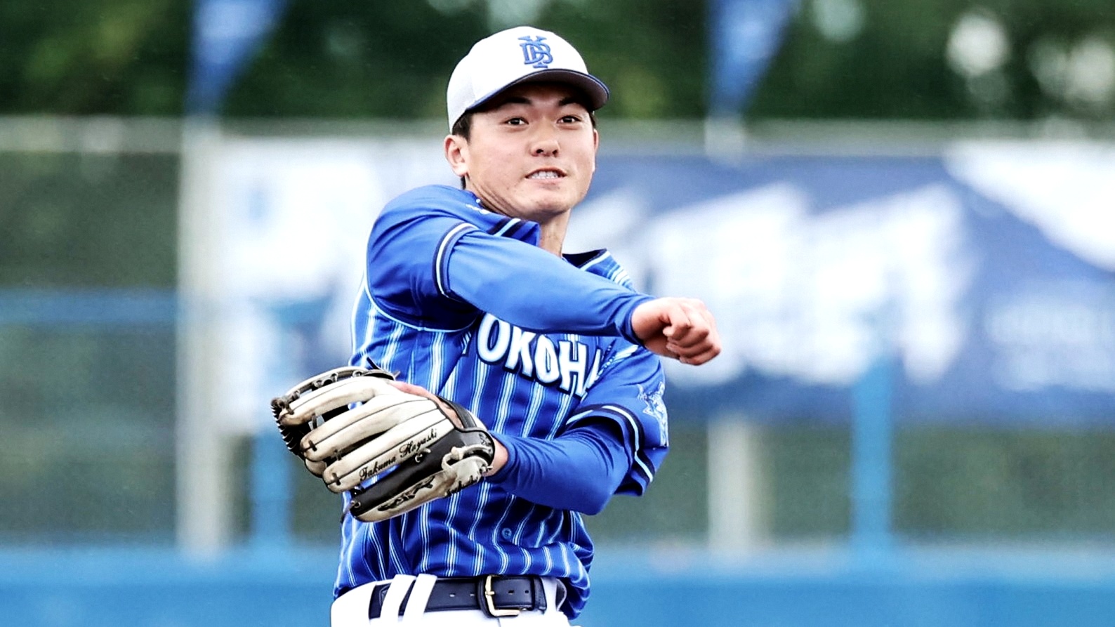 【動画】「アレナドさん、見つかってしまう」「いつの間にかマチャドとシモンズ獲得してた」DeNA林がメジャーリーガー級の守備を披露｜プロ野球 | DAZN News JP