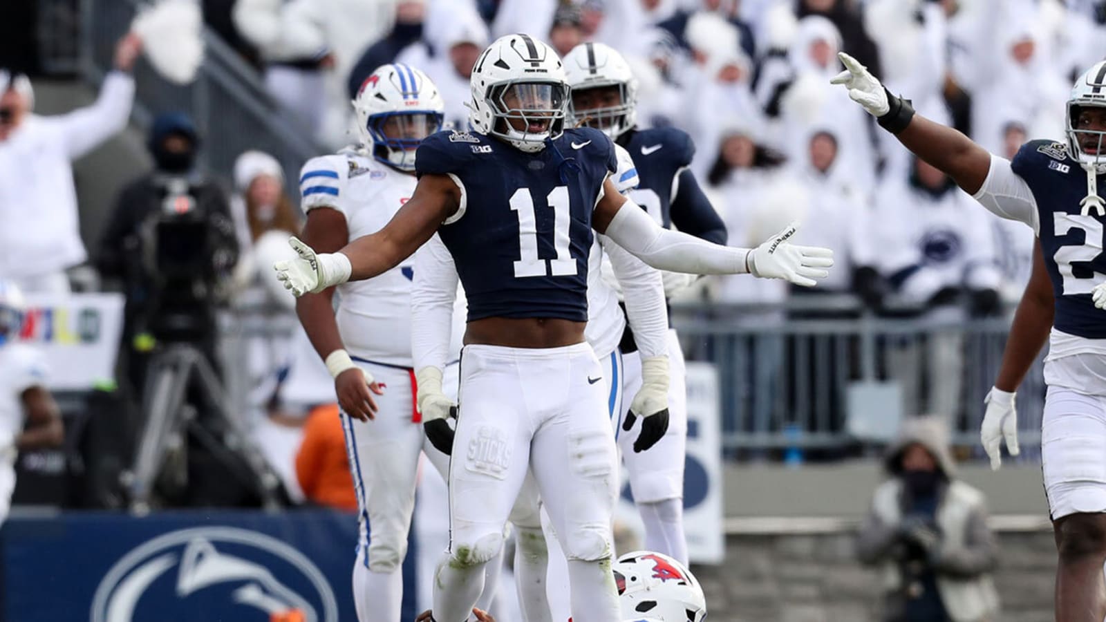 NFL : Abdul Carter pourrait subir une opération du pied avant la Draft ...