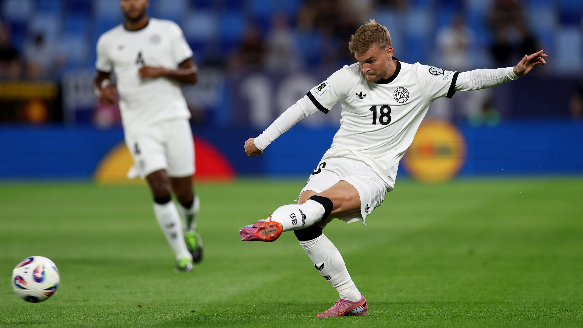 Wer zeigt / überträgt Deutschland vs. Nordirland im TV und LIVE-STREAM? | DAZN News DE