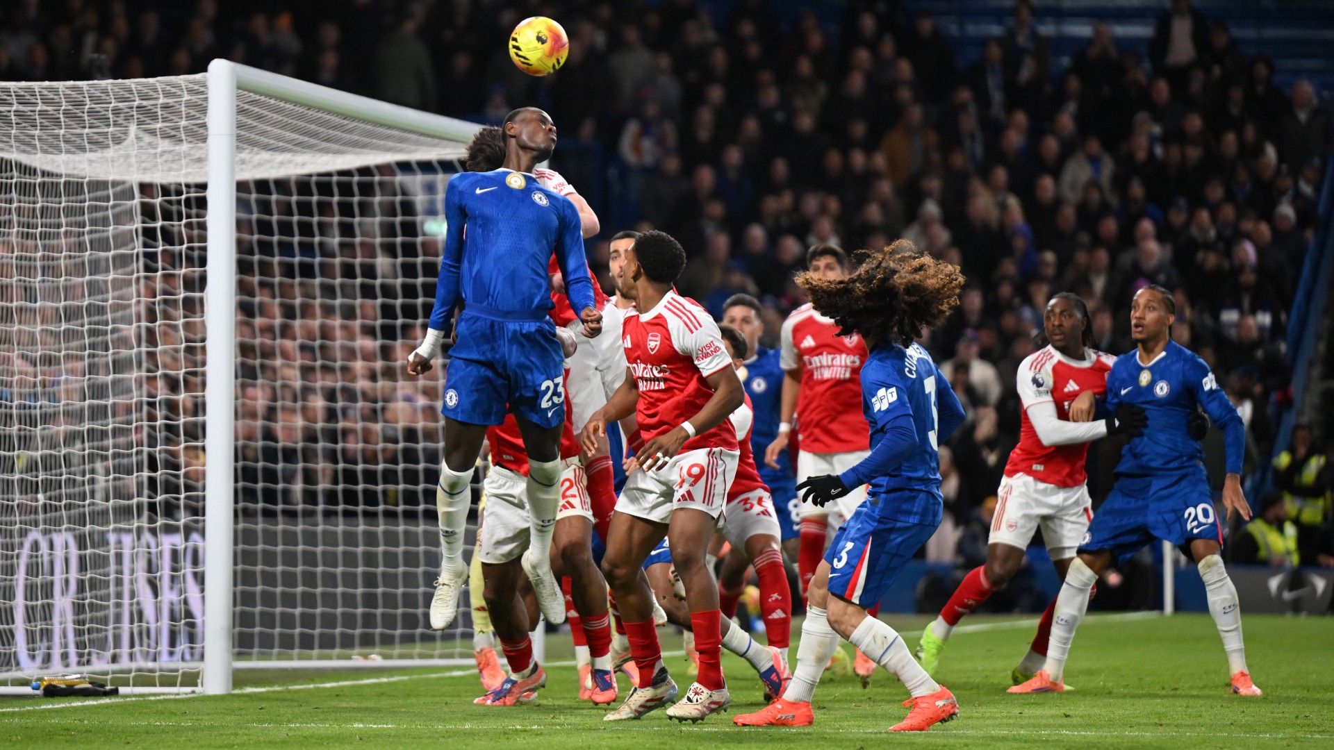 Premier League weekend wrap-up: Arsenal and Chelsea battle, Liverpool ...