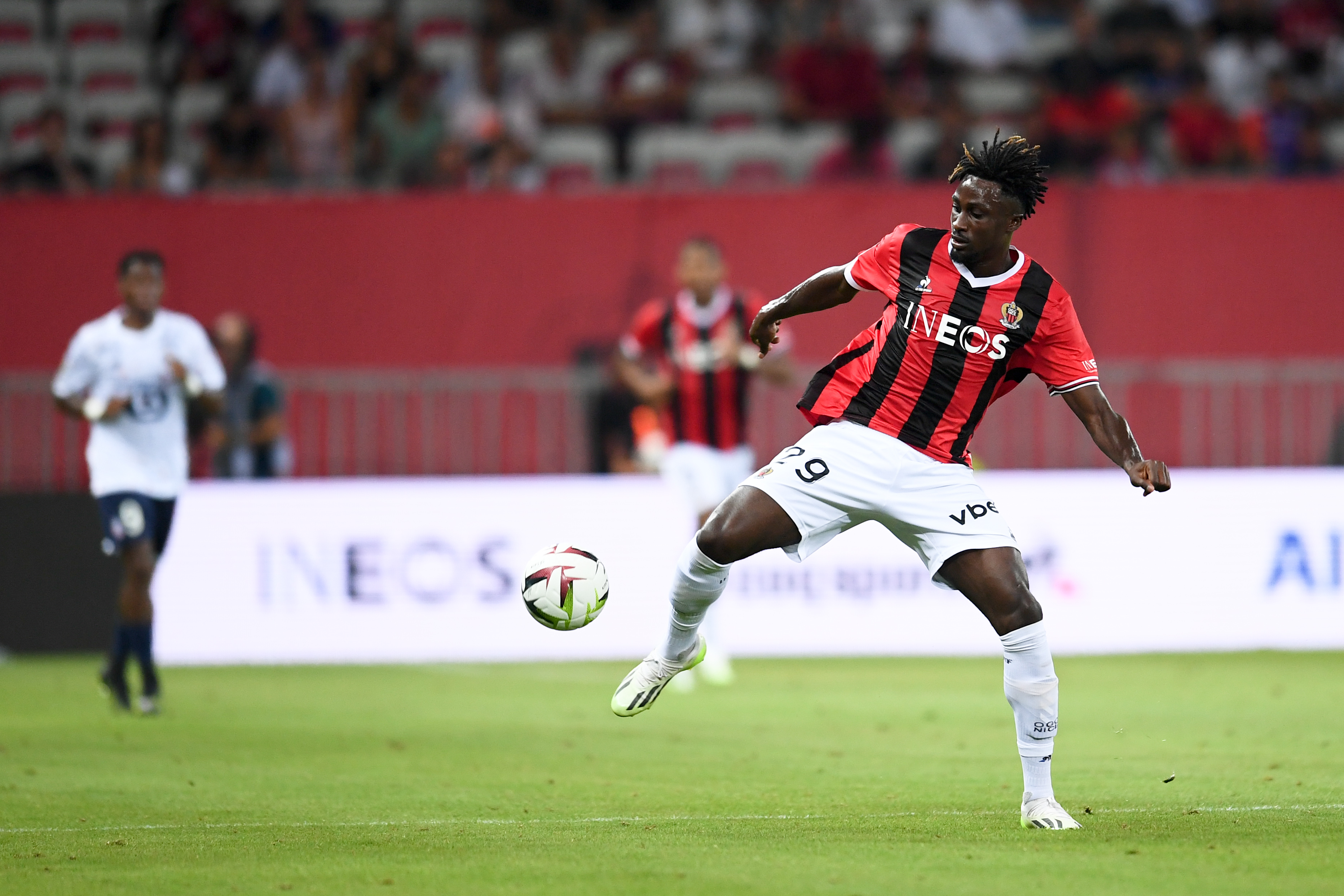 Comment regarder Nice vs Lille ? Date, heure, streaming et comment regarder la Ligue 1 sur DAZN ...