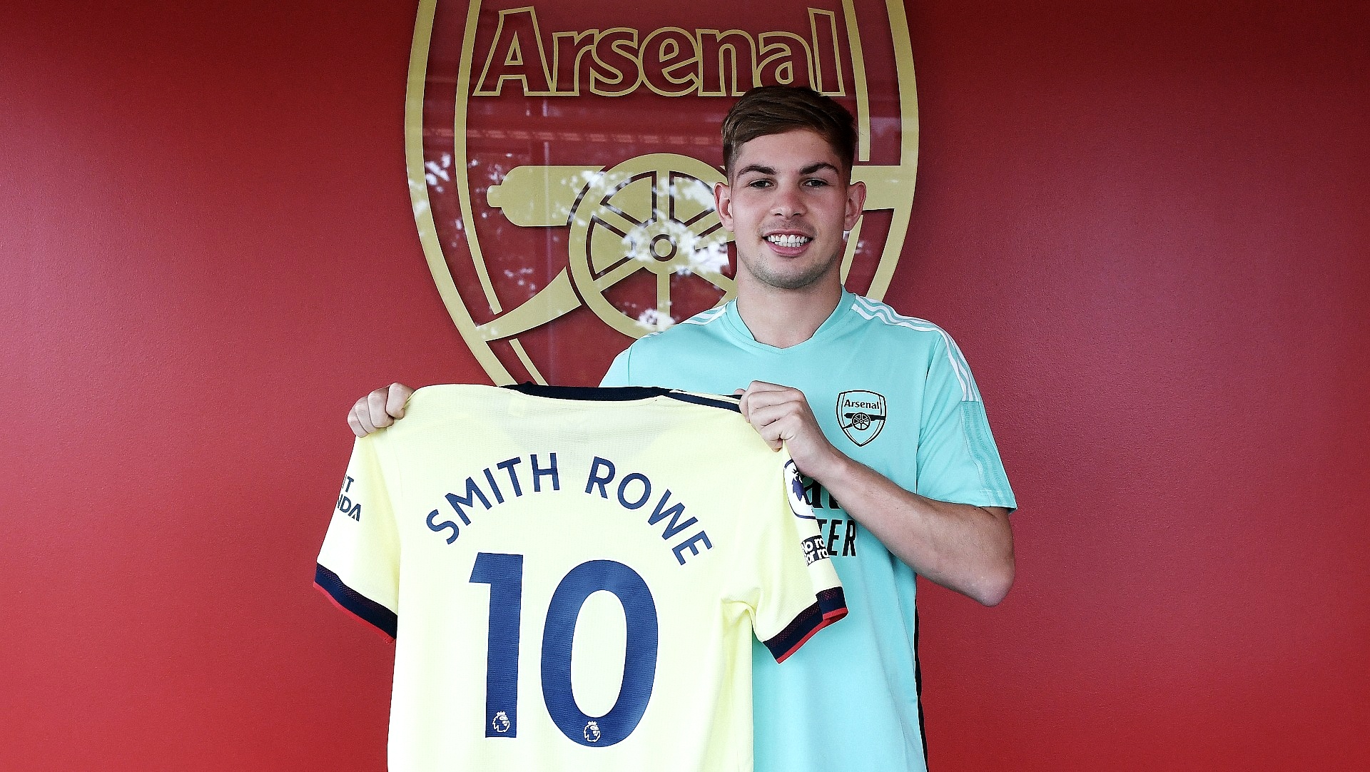 アーセナル、新背番号10のスミス＝ロウと長期契約延長！「ここでレジェンドになりたい」｜プレミアリーグ | DAZN News JP