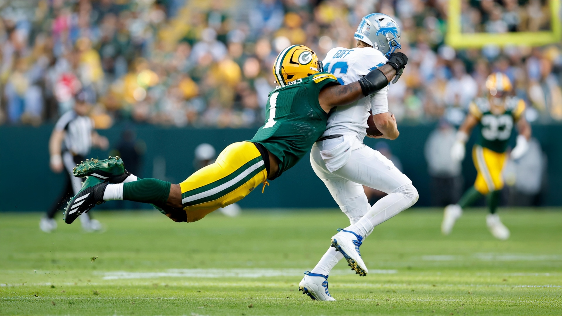 NFL : Micah Parsons se prépare à affronter Dak Prescott avec les ...