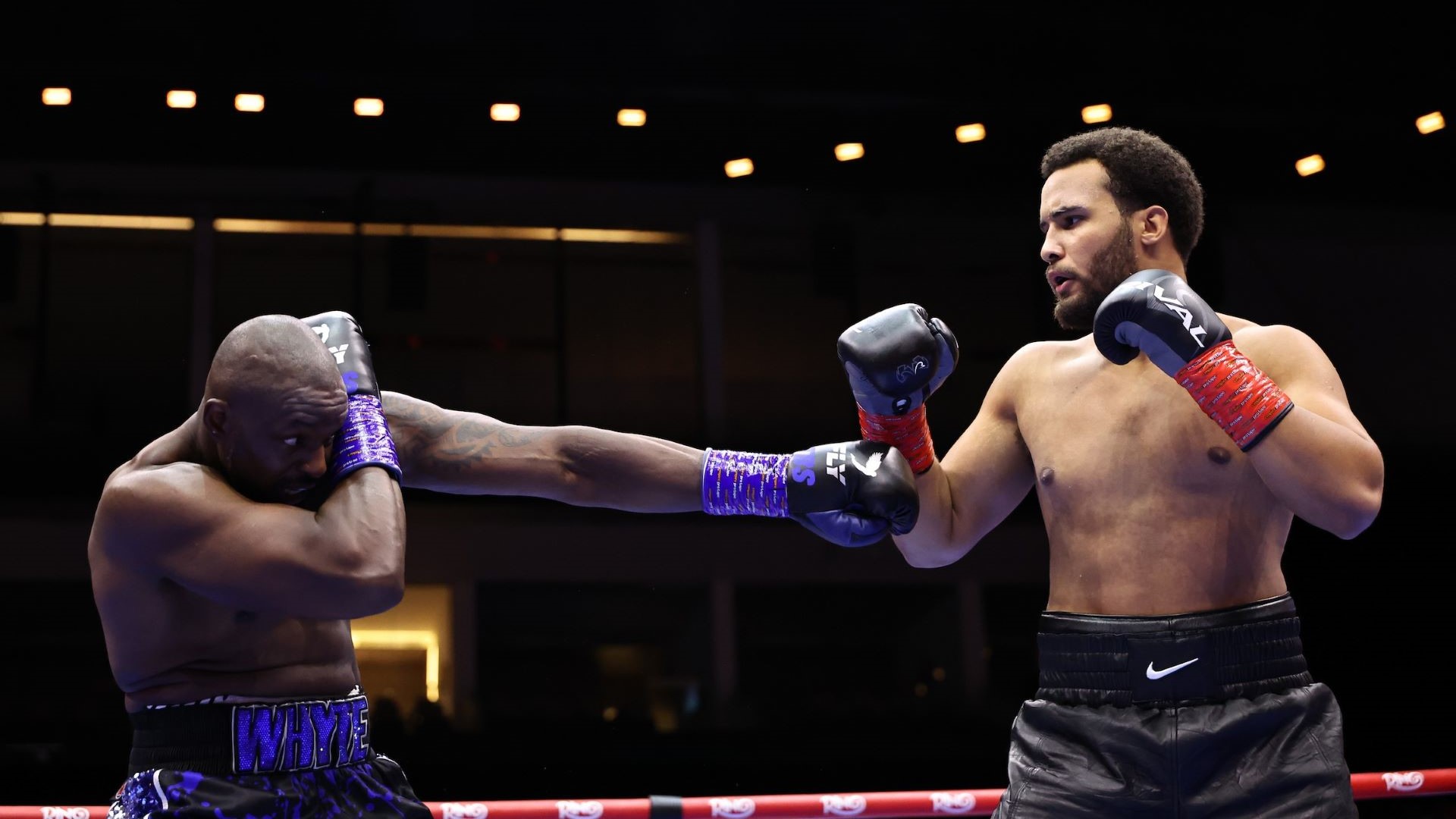 【レビュー】モーゼス・イタウマがディリアン・ホワイトを衝撃の1ラウンドKO！ | ボクシング | DAZN News JP