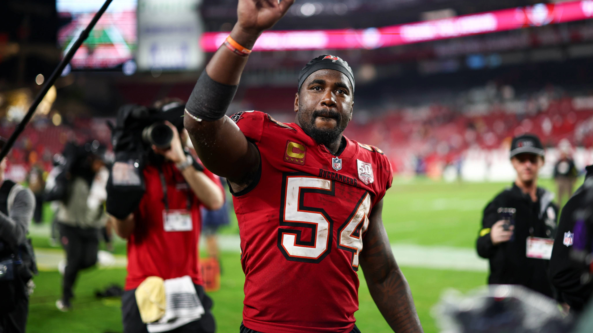 Lavonte David retirement: How the Buccaneers will replace a legend ...