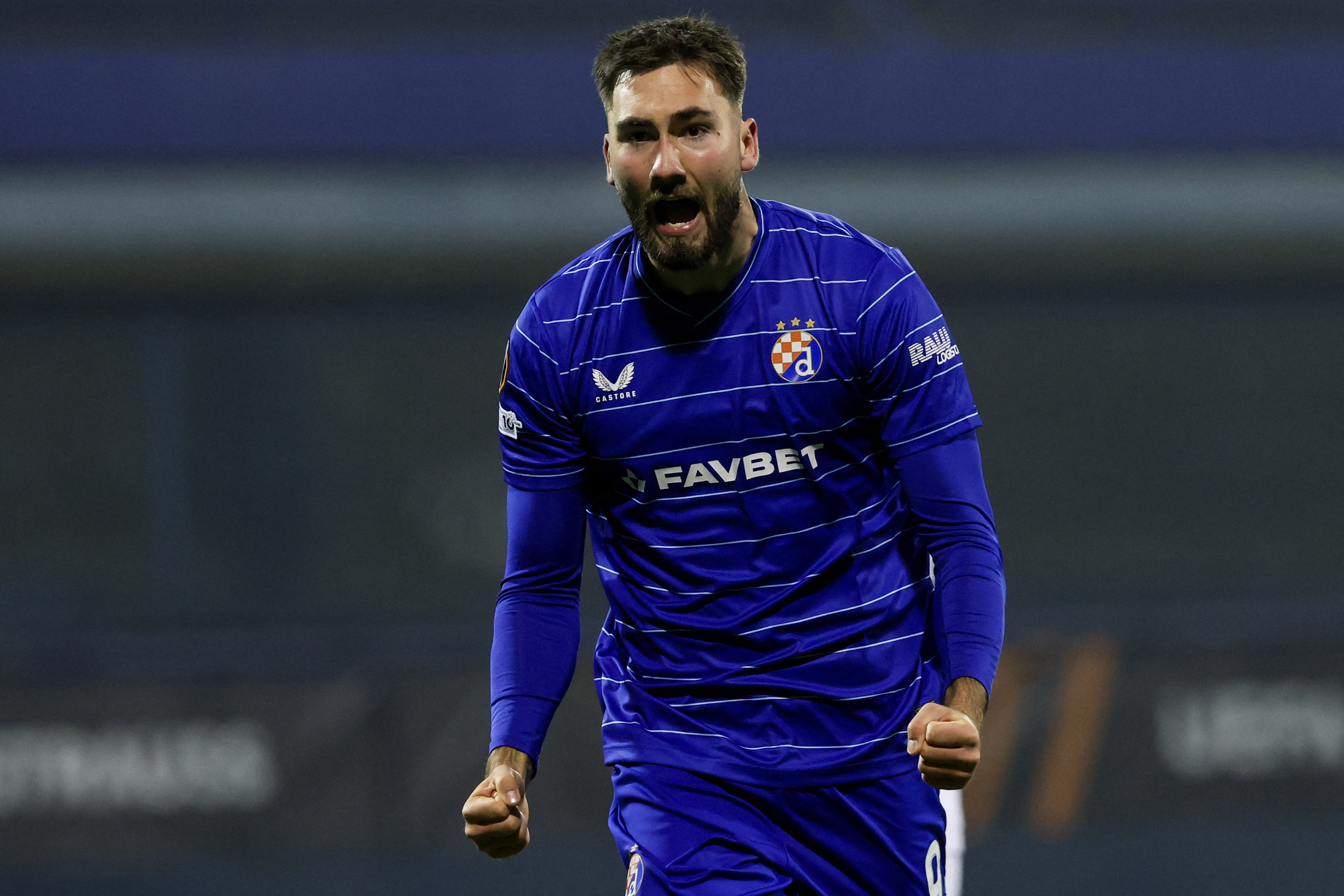 Quem é Dion Beljo, o goleador cobiçado por FC Porto, Sporting CP e meia ...