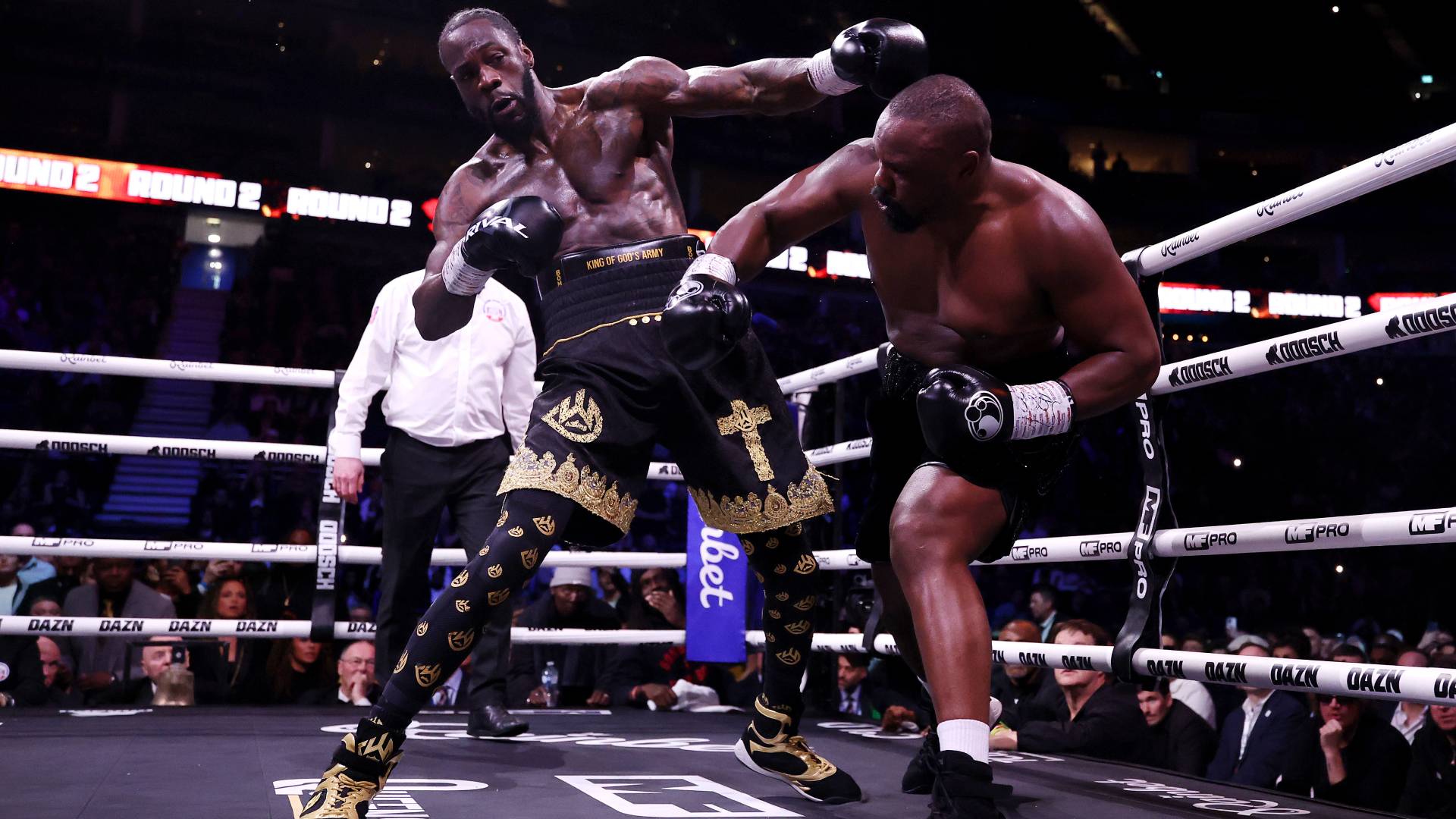 Fight highlights: Deontay Wilder spoils Derek Chisora's boxing farewell ...