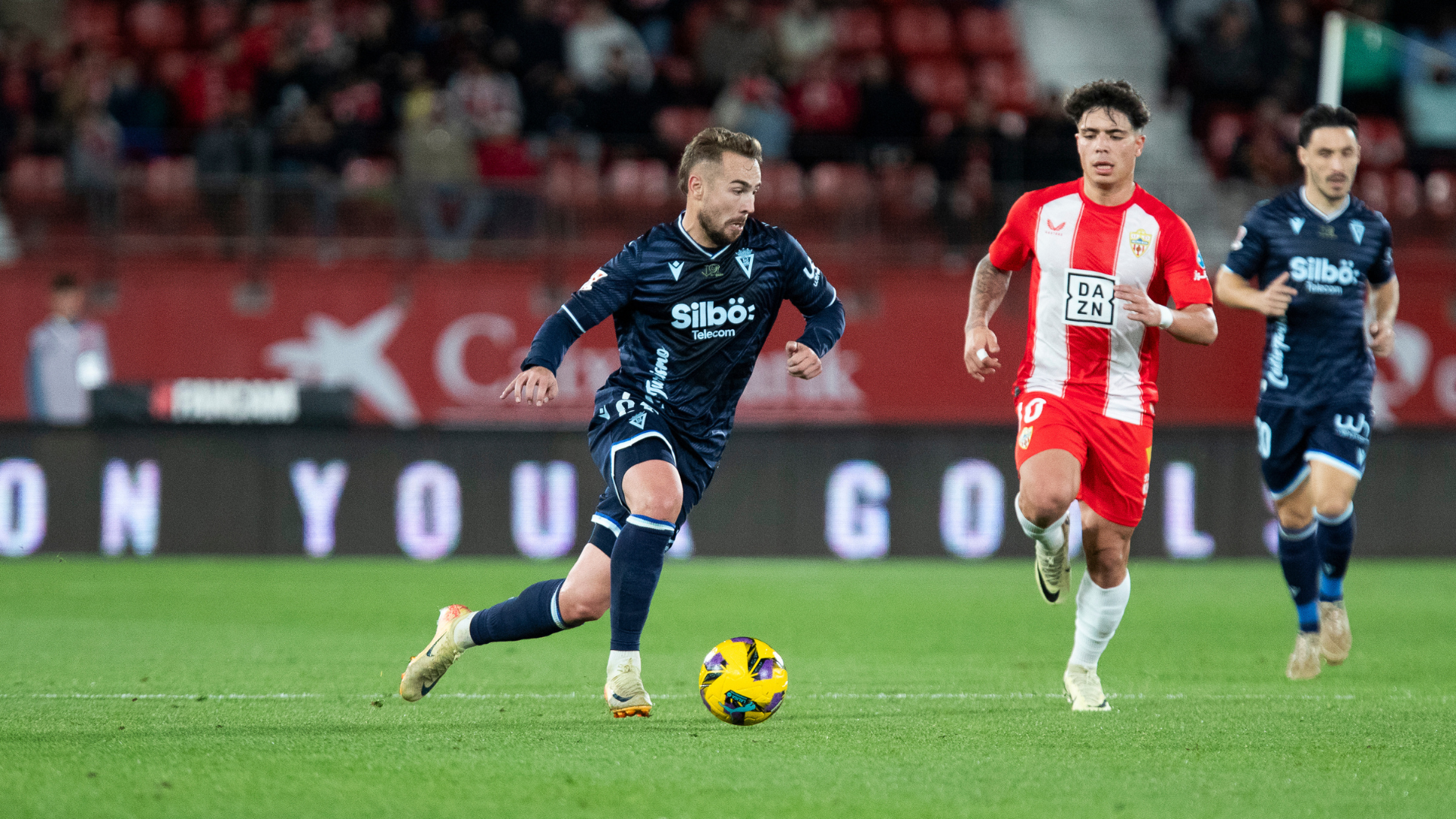 Dónde ver el Cádiz vs Almería de Segunda División: Cuándo es, fecha ...