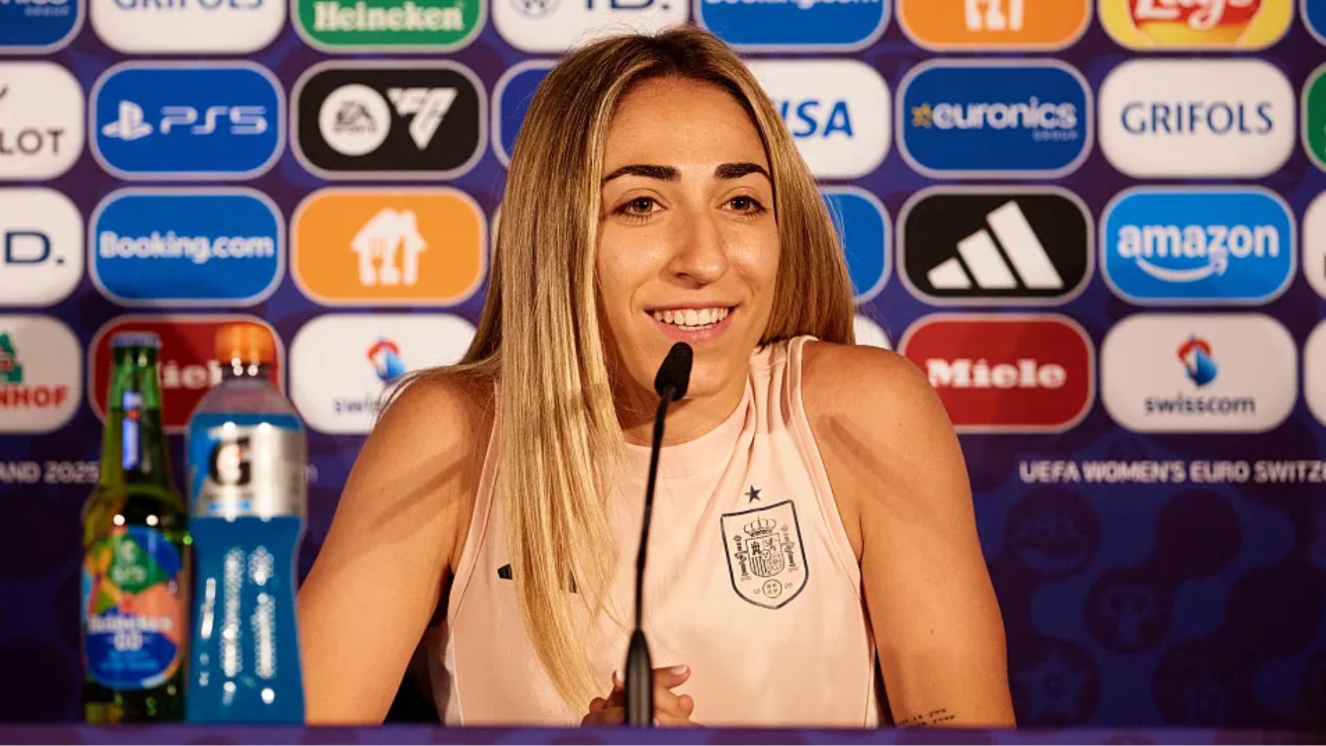 Olga Carmona, con pies de plomo tras la primera victoria de España en ...