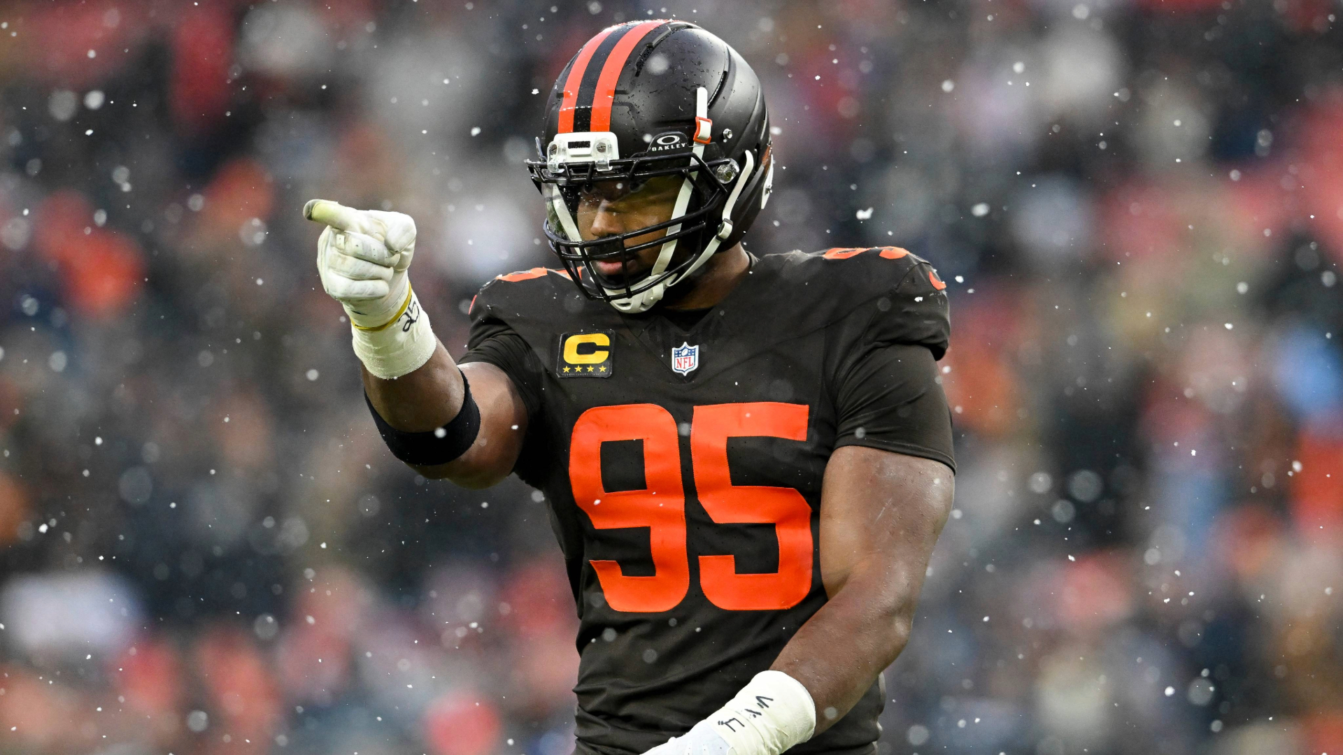 Myles Garrett and Browns agree contract change: Trade imminent or smart ...